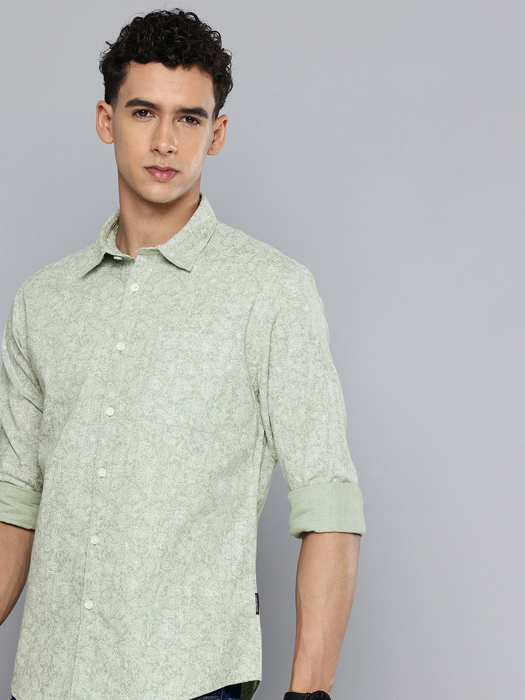 Buy Flying Machine Slim Fit Floral Printed Pure Cotton Casual Shirt ...