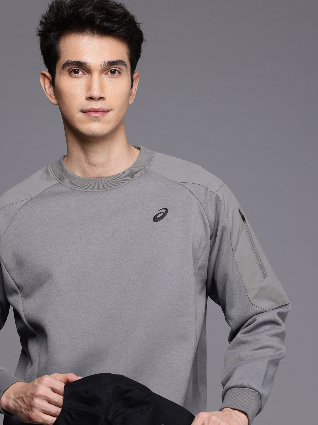 Buy ASICS Raglan Sleeves Sweatshirt - Sweatshirts for Men 31629041 | Myntra