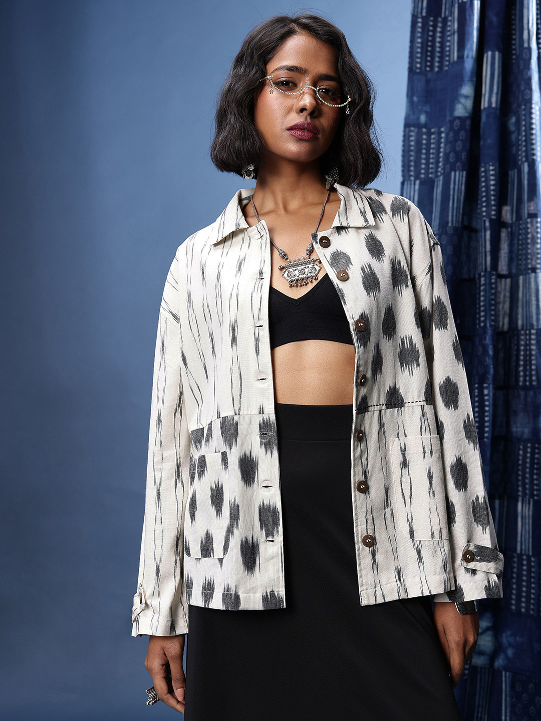 Buy Taavi Ikat Printed Button Shrug - Shrug for Women 31667818 | Myntra