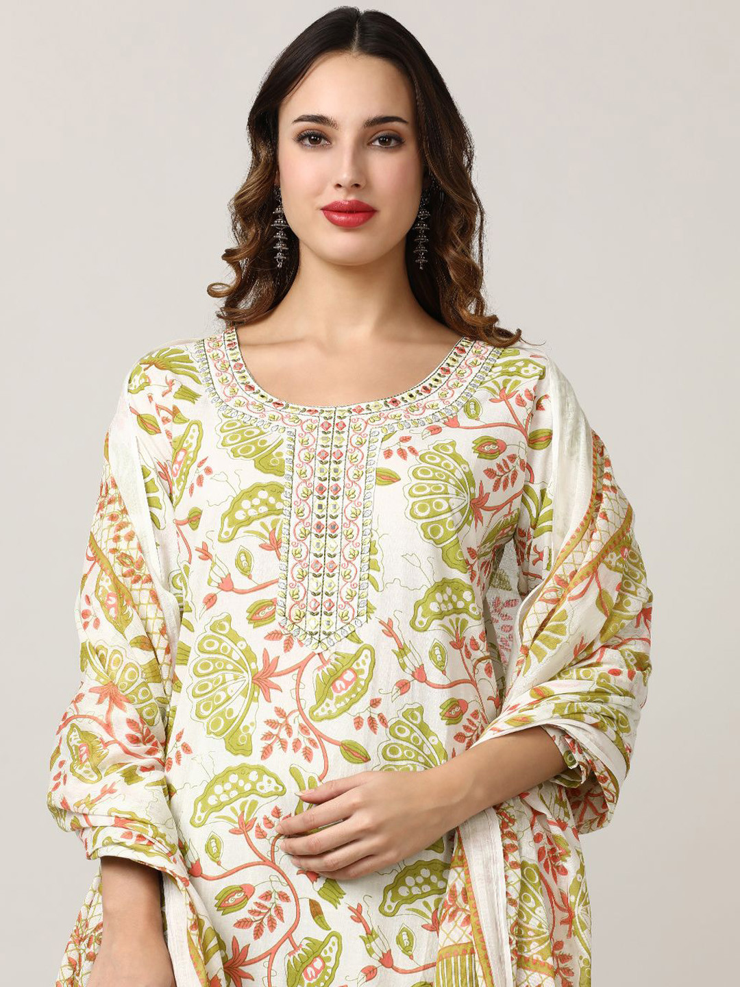 Buy Jaipur Kurti Women Floral Embroidered Regular Thread Work Pure ...