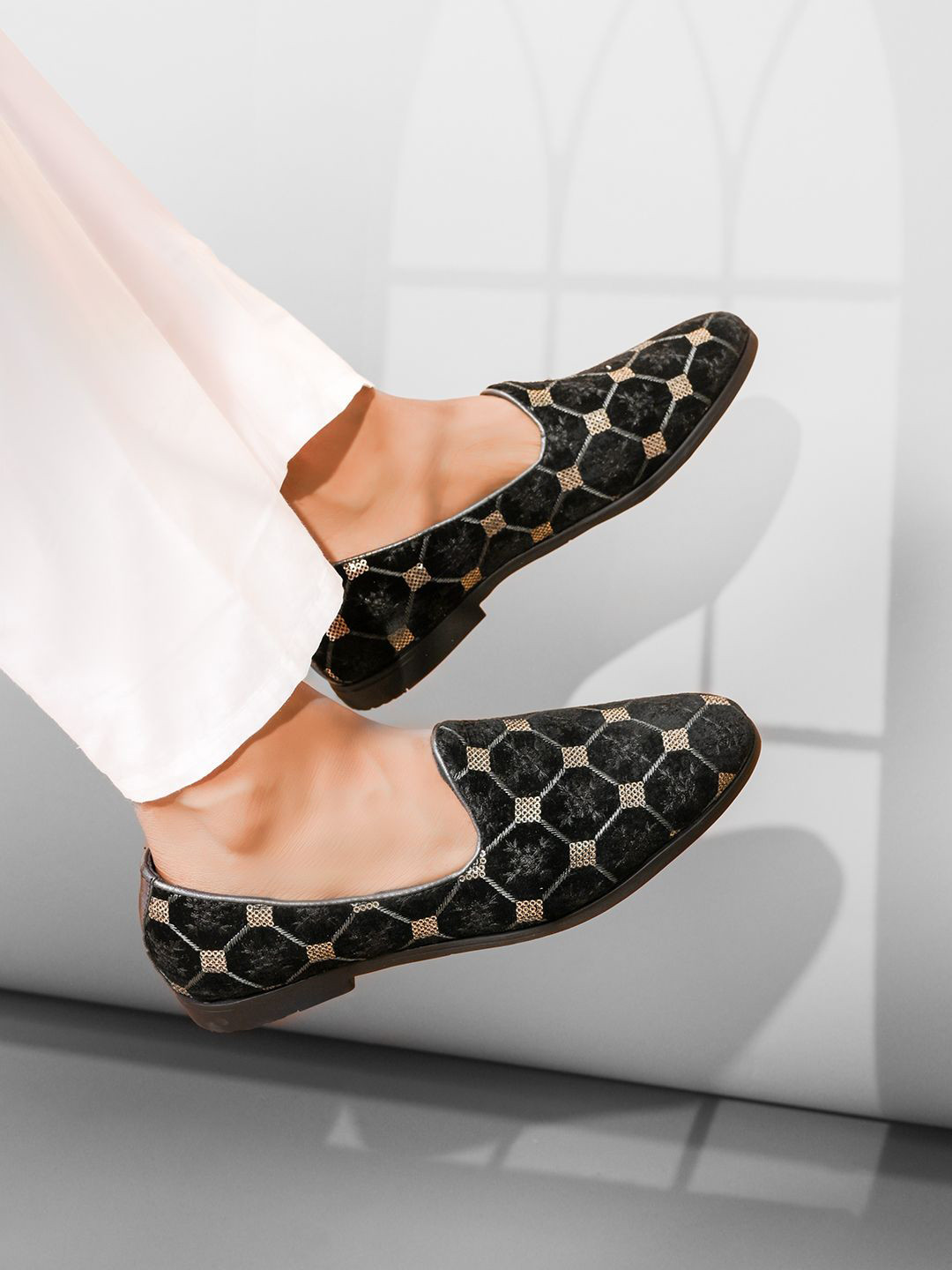 Buy House Of Pataudi Men Woven Design Majoris - Casual Shoes for Men ...