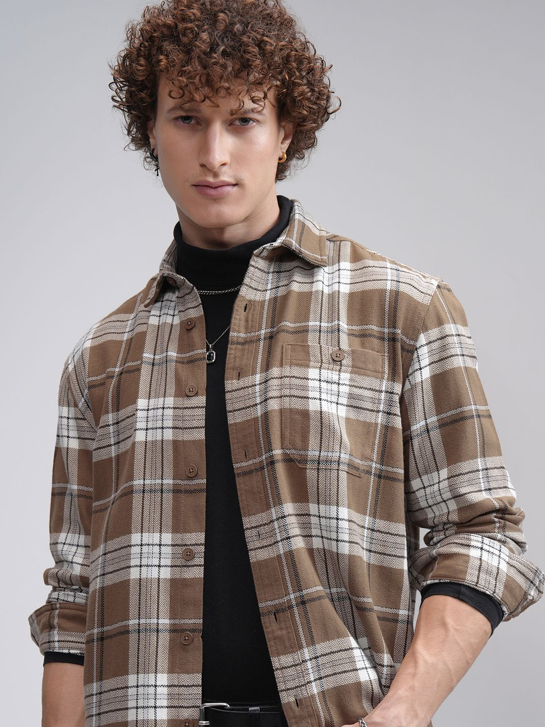 Buy HIGHLANDER Men Herringbone Melange Textured Checked Relaxed ...