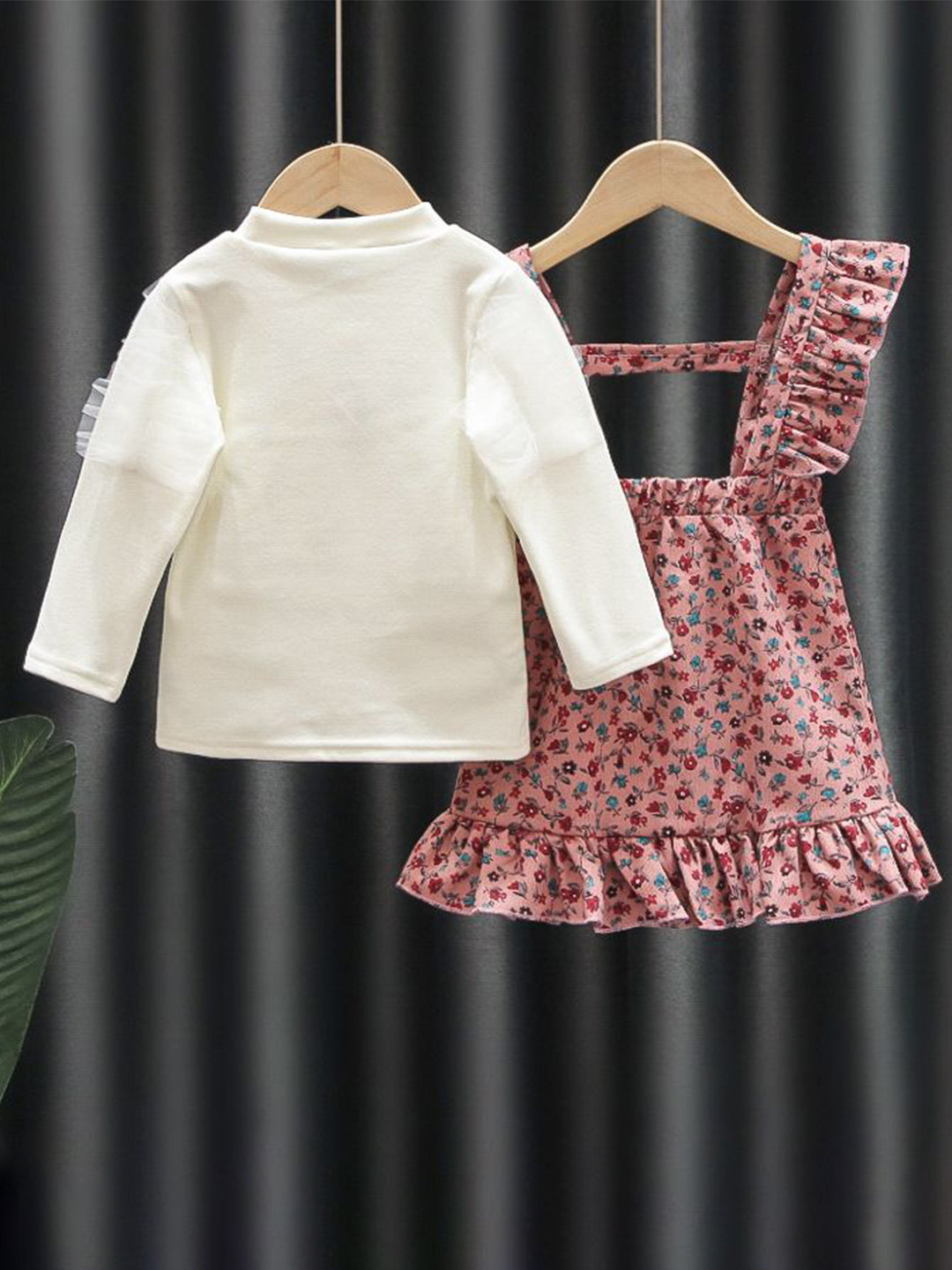 Buy YK Girls Top With Skirt - Clothing Set for Girls 31988030 | Myntra