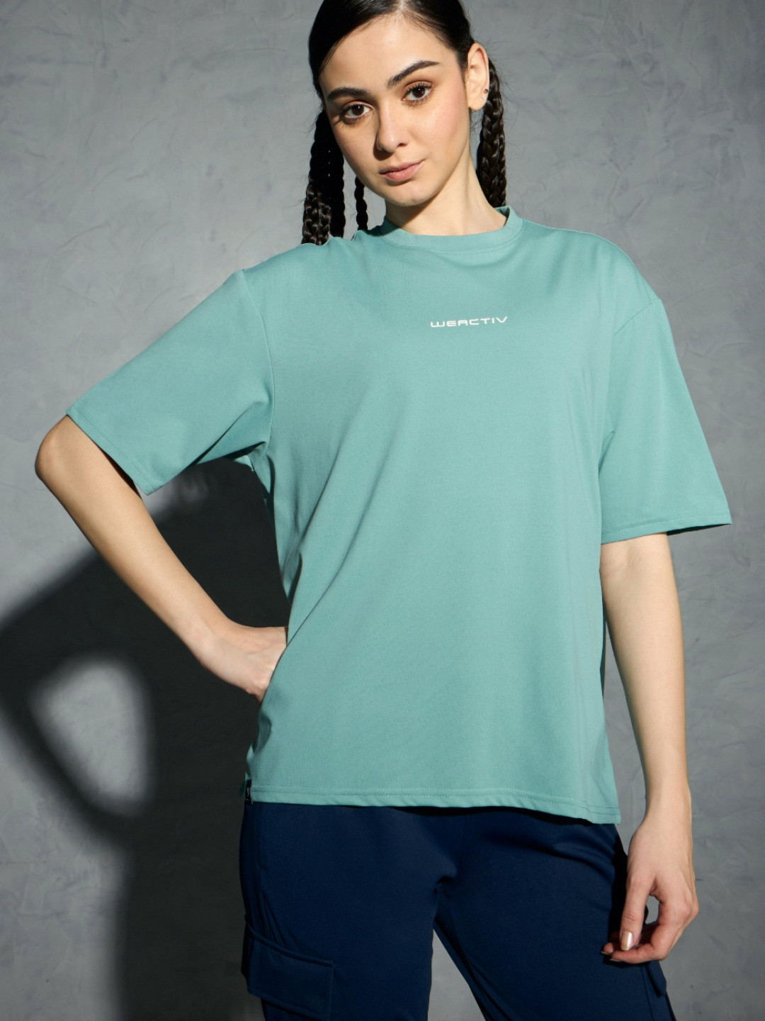 Buy Technosport Women Solid Anti Static Boxy Fit Round Neck Training Or ...