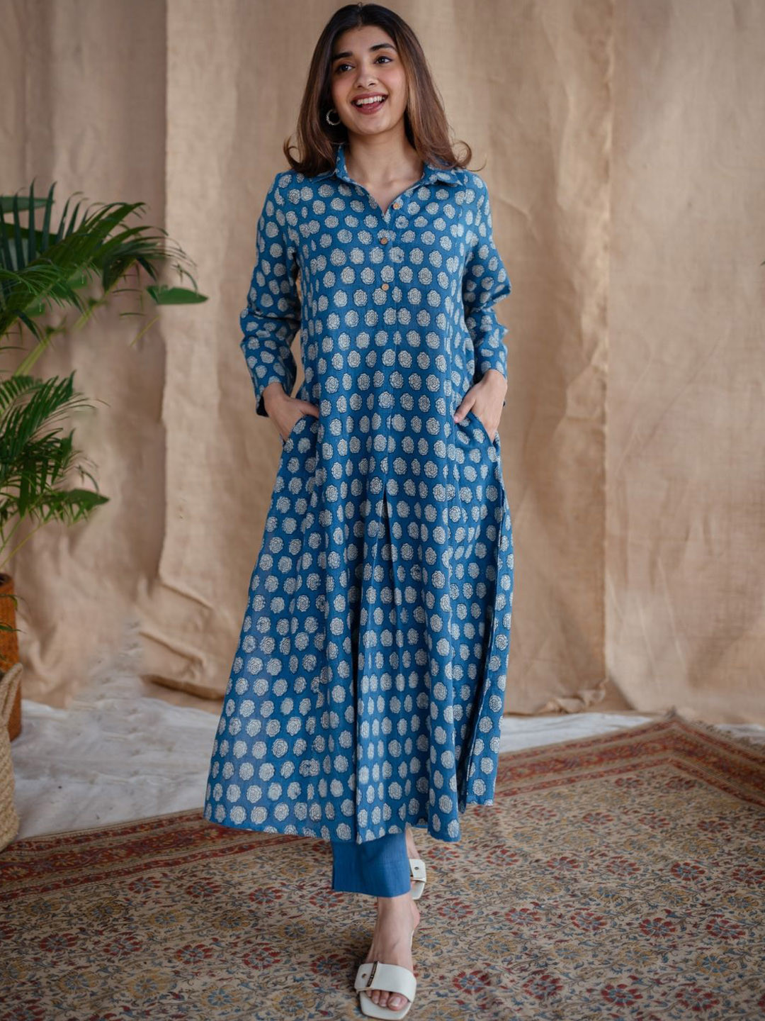 Buy THE INDIAN ETHNIC CO Gulmohar Collection Dabu Slub Floral Printed ...