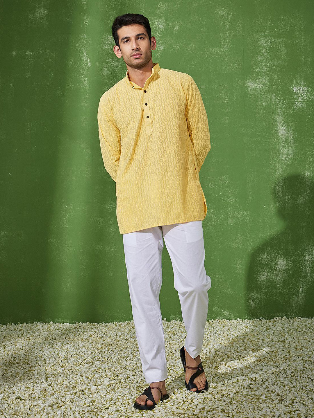 Buy House Of Chikankari Chikankari Woven Short Kurta Men - Kurtas for ...