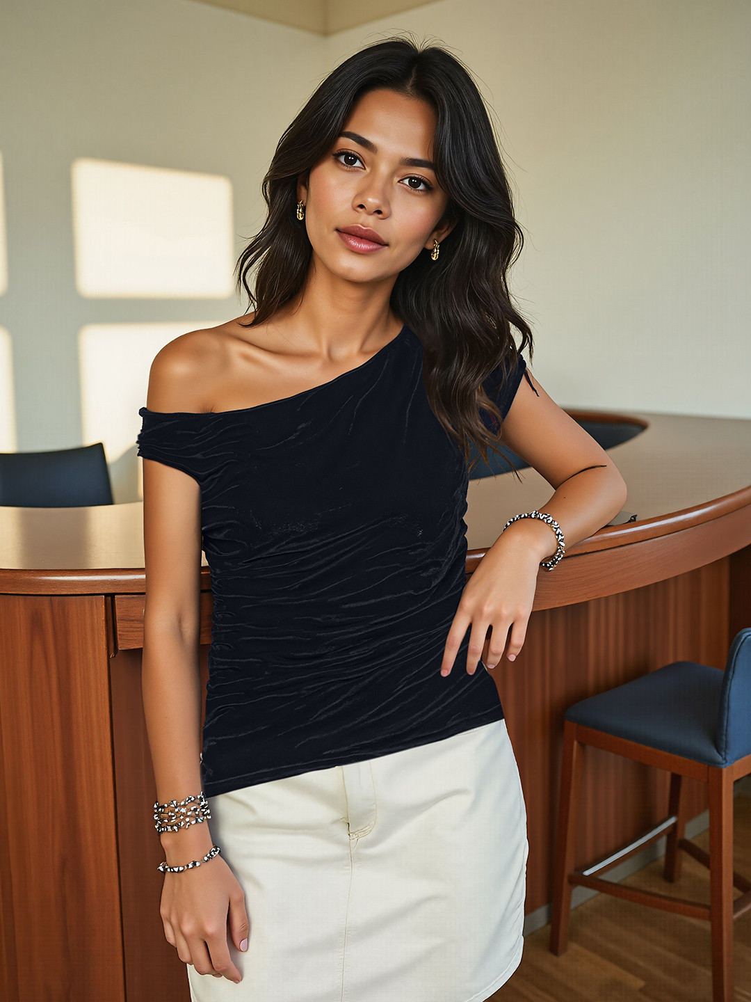 Buy H&M Off The Shoulder Velvet Top - Tops for Women 32041954 | Myntra
