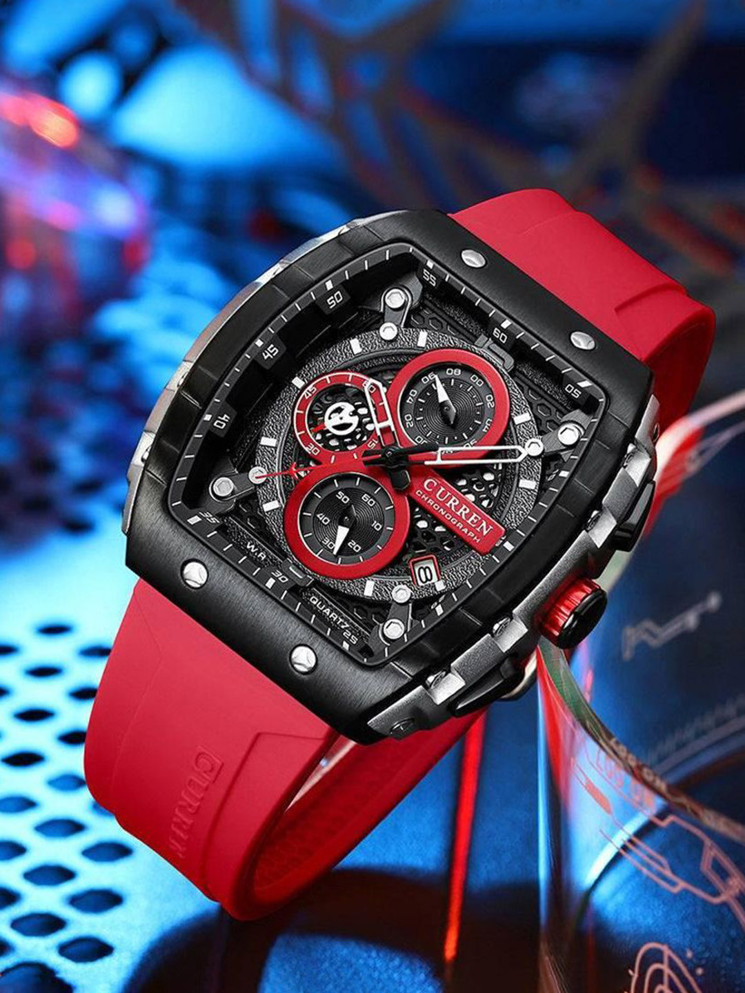 Buy Curren Men Brass Embellished Dial & Wrap Around Straps Analogue ...