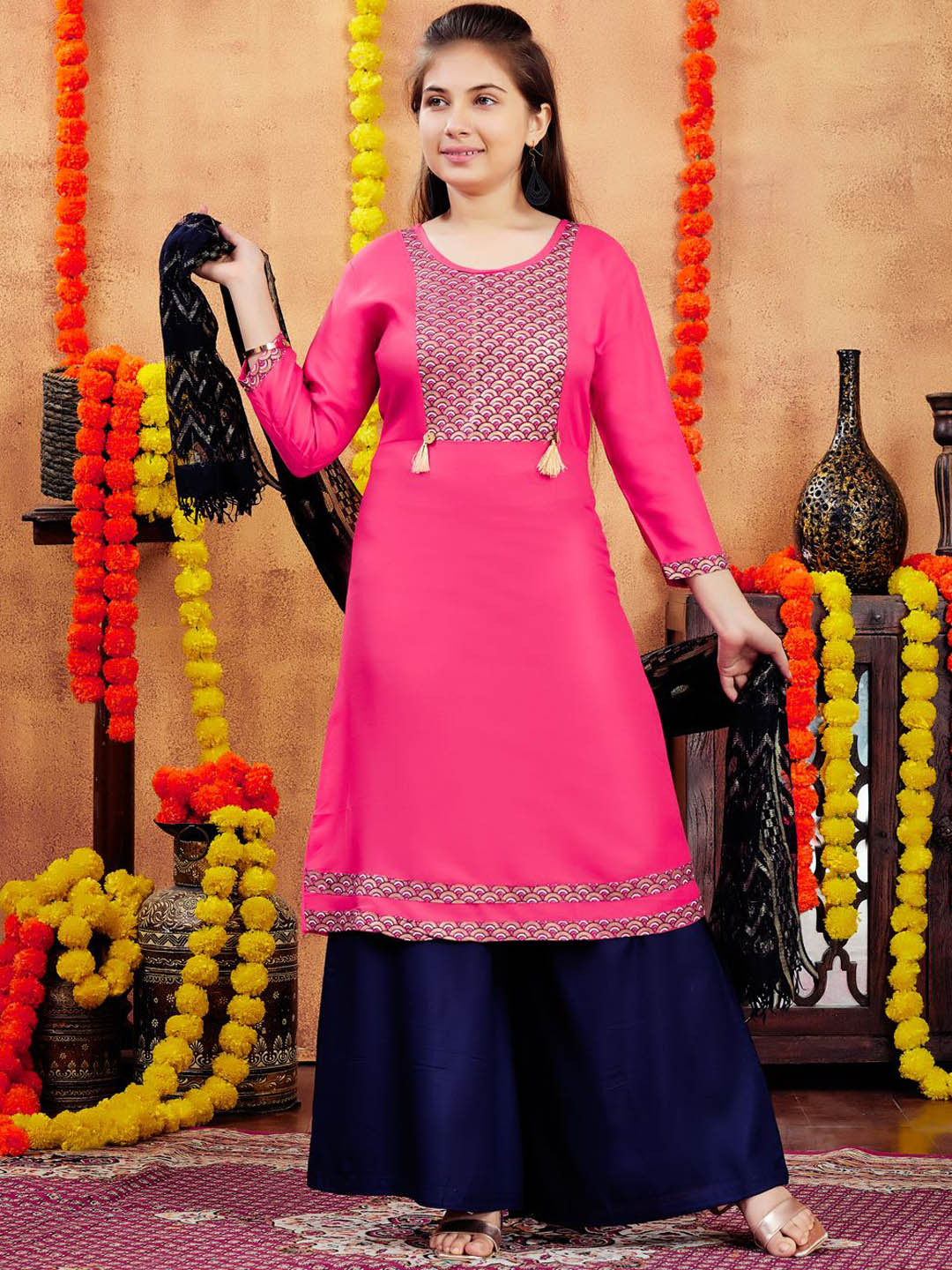 Buy Aarika Girls Floral Printed Thread Work Kurta - Kurtas for Girls ...