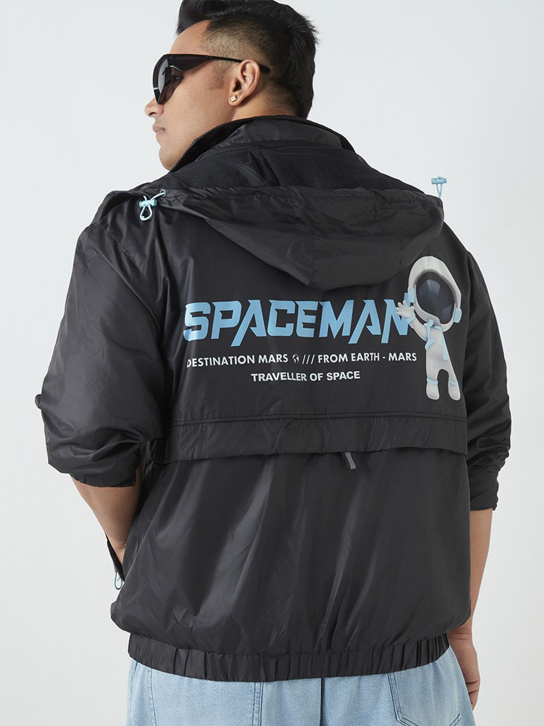 Buy Bewakoof Official Nasa Merchandise Mens Black Graphic Oversized ...