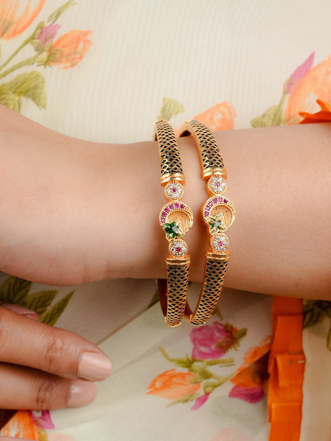 Buy Zeraki Jewels Sapna Set Of 2 Gold Plated Stone Studded Bangles ...