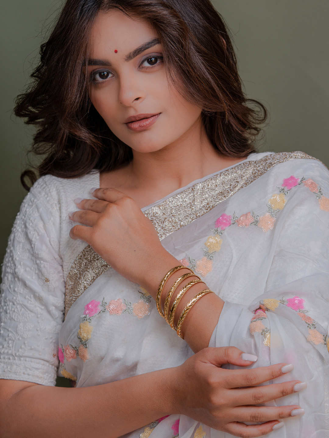 Buy Zeraki Jewels Pihu Set Of 4 Gold Plated Bangles - Bangle for Women ...