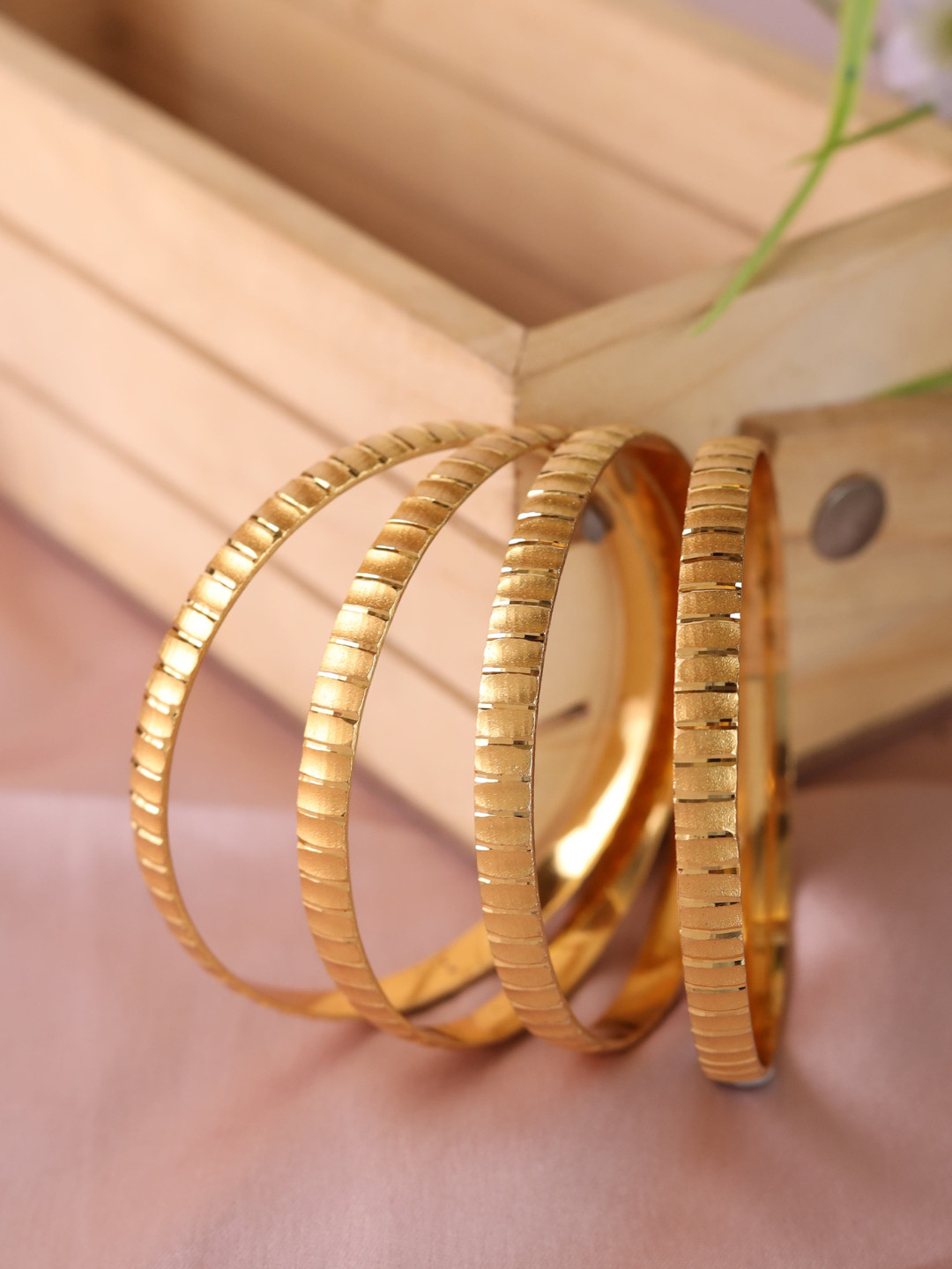 Buy Zeraki Jewels Anjali Set Of 4 Gold Plated Bangles - Bangle for ...
