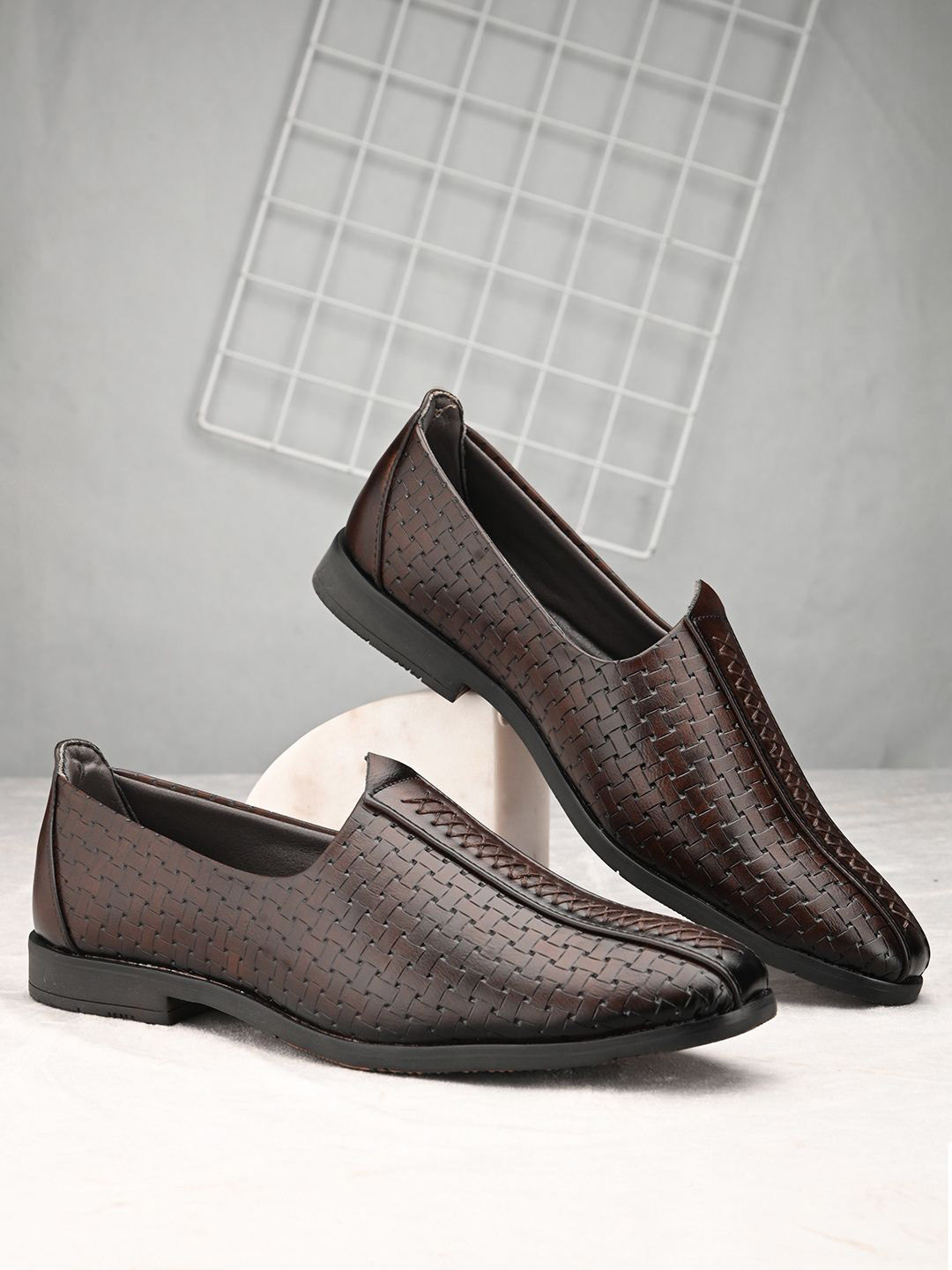 Buy HERE&NOW Men Formal Slip Ons - Formal Shoes for Men 32182468 | Myntra