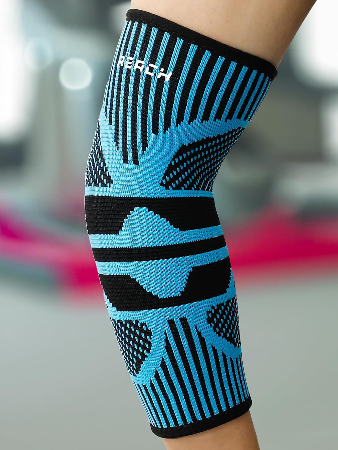 Buy Reach Elbow Wraps Pain Relief Compression Technology - Sports ...