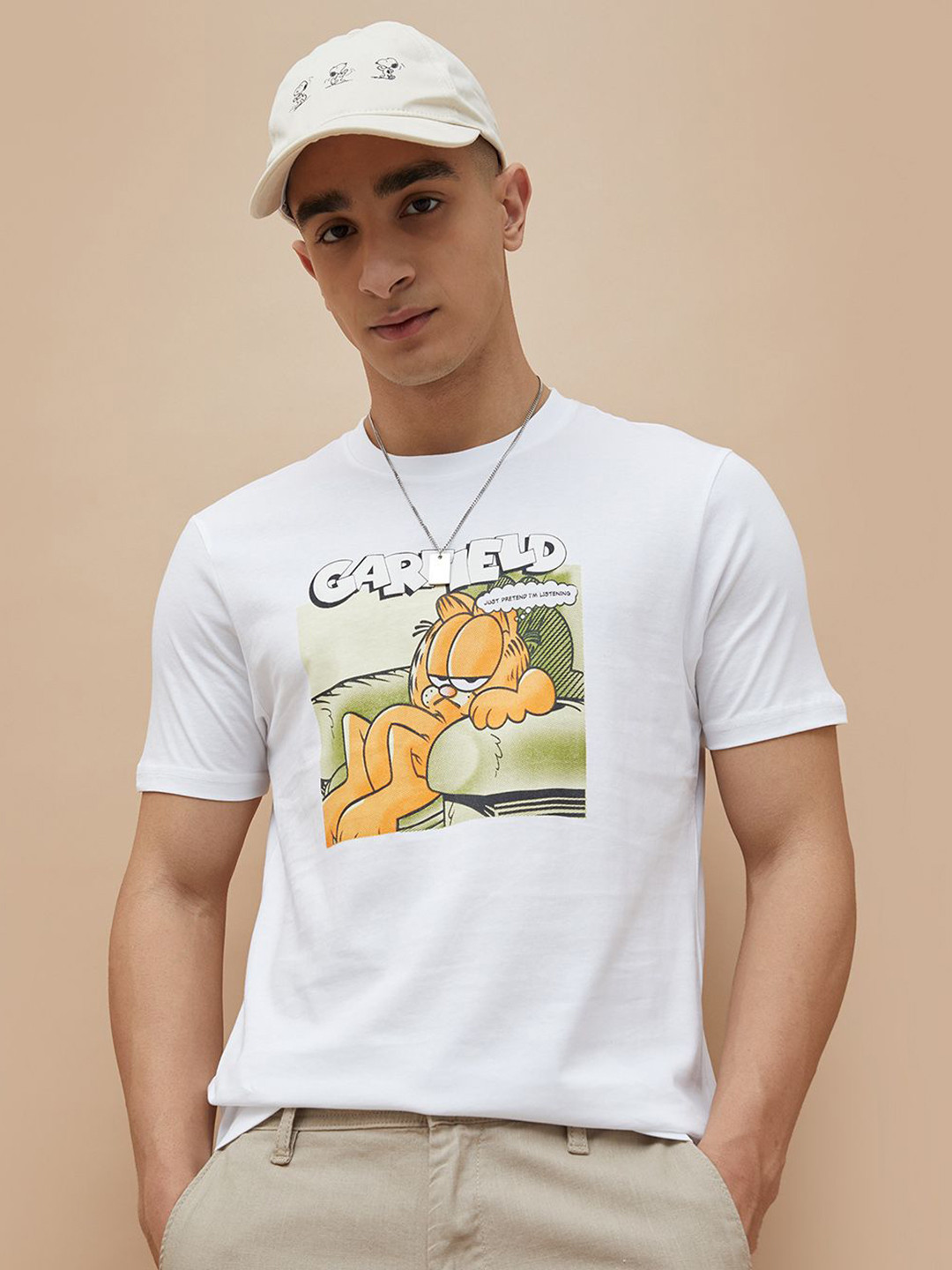 Buy Fame Forever By Lifestyle Men Garfield Graphic Printed Round Neck ...