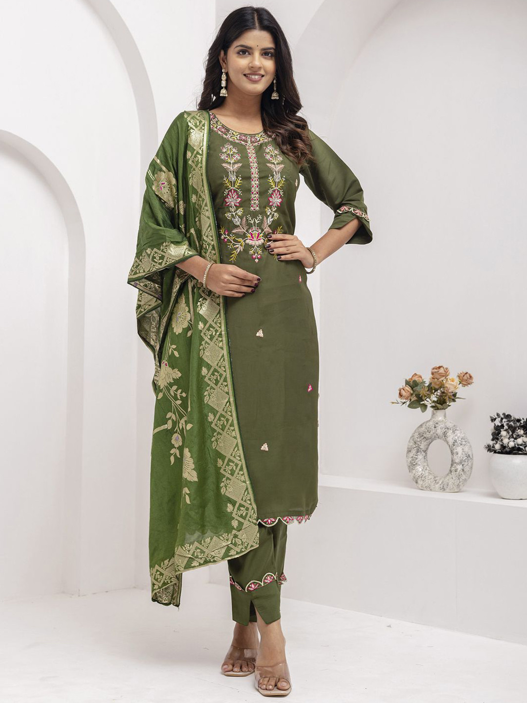 Buy VredeVogel Ethnic Motifs Beads & Stones Straight Kurta With Trouser & Dupatta - Kurta Sets ...