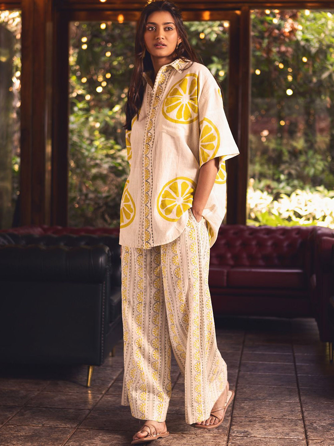 Buy Akashi Clothing Women Floral Printed Relaxed Loose Fit High Rise ...