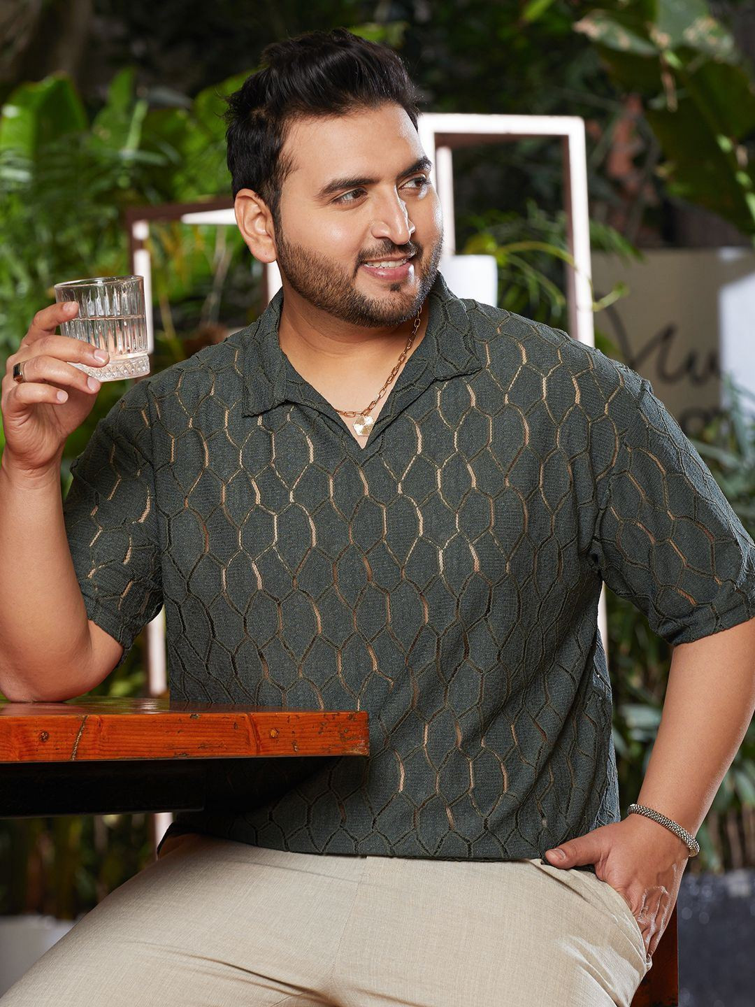 Buy Instafab Plus Men Self Design Polo Collar Cotton T Shirt - Tshirts for Men 32313558 | Myntra