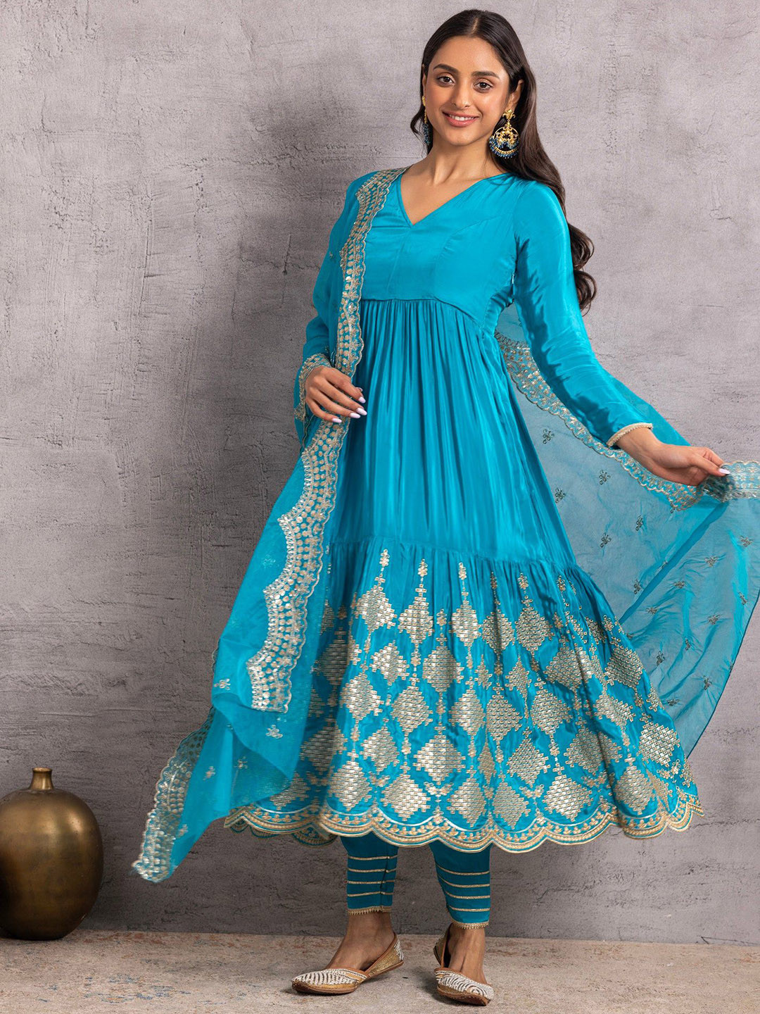 Buy SEW Geometric Embroidered Layered Thread Work Anarkali Kurta With ...