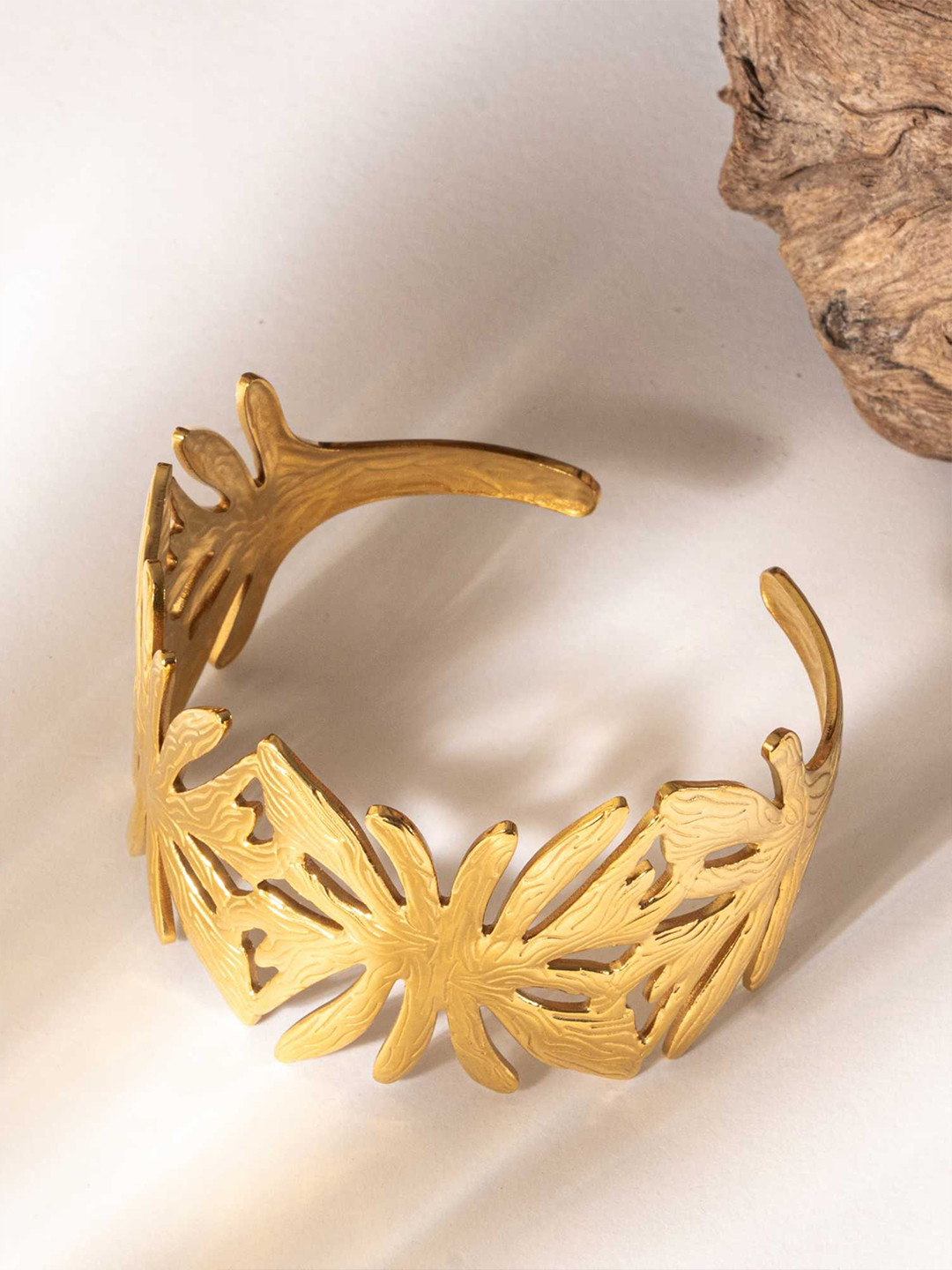 Buy ZAISHA 18K Gold Plated Stainless Steel Luce Cuff Bangle Bracelet ...