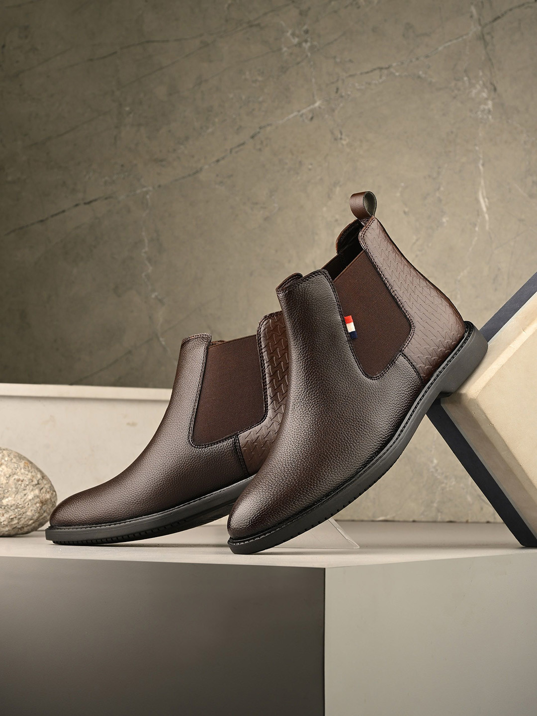 Buy Knoos Men Chelsea Boots - Boots for Men 32342225 | Myntra