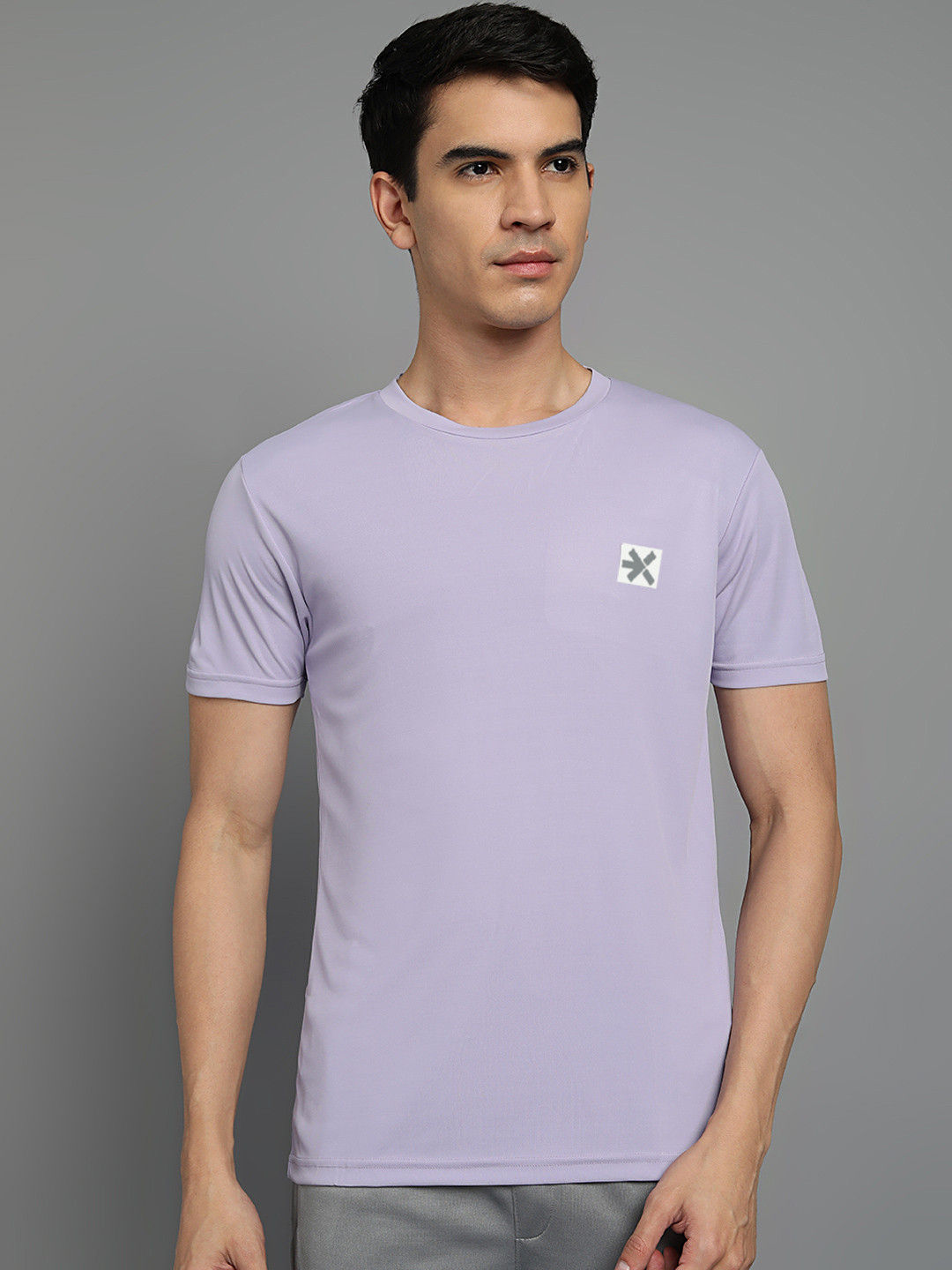 Buy HRX By Hrithik Roshan Men Solid Round Neck T Shirt - Tshirts for ...