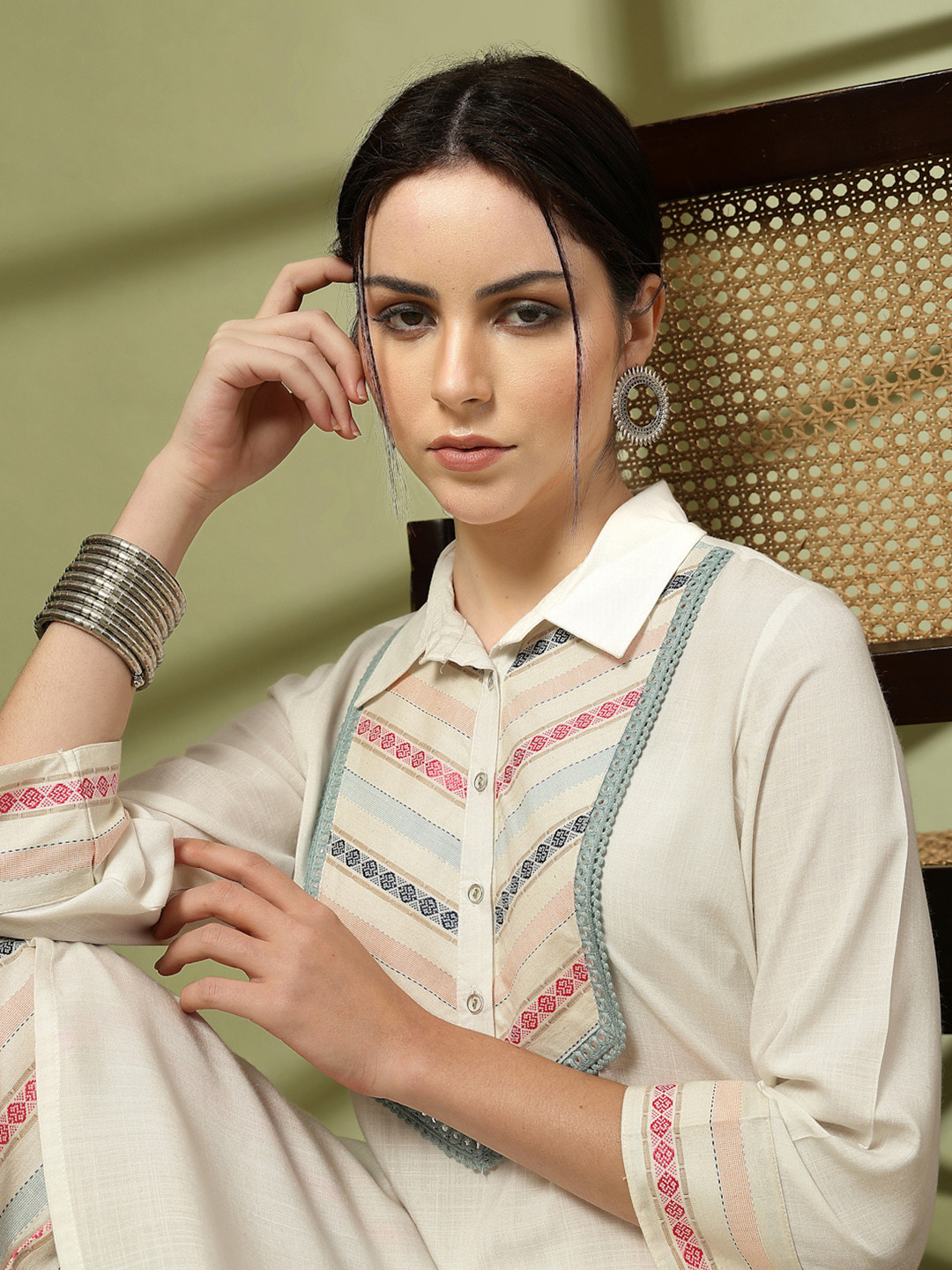 Buy Nayam By Lakshita Floral Embroidered Mirror Work Straight Kurta ...