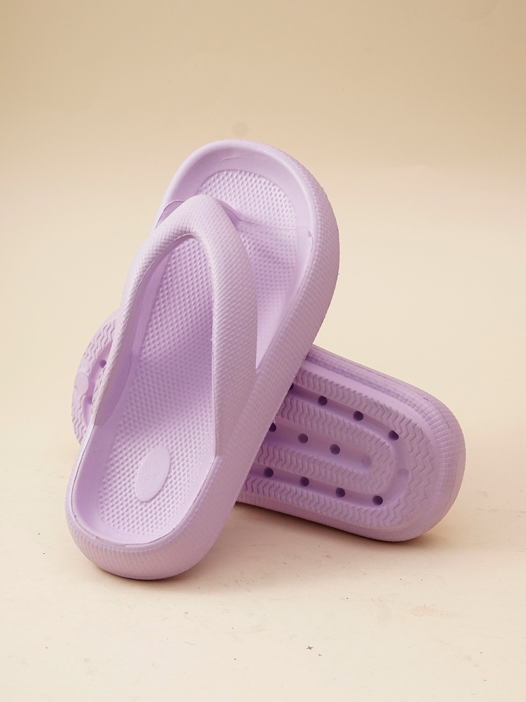 Buy Big Fox Women Thong Flip Flops - Flip Flops for Women 32399722 | Myntra