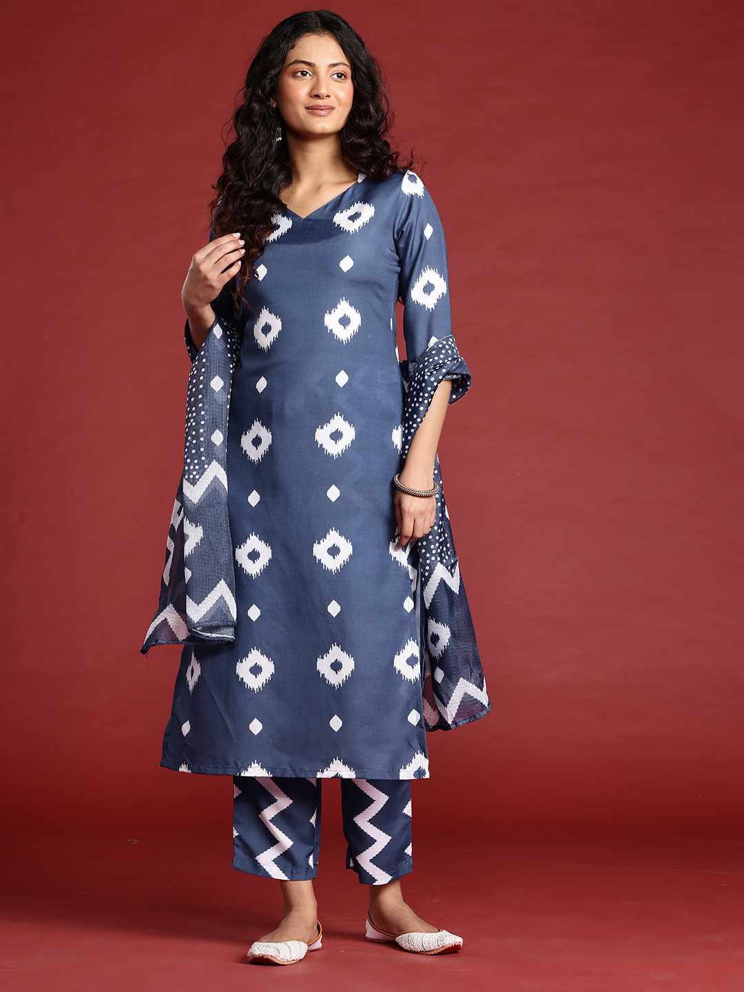 Buy Anouk Printed Regular Kurta With Trousers & With Dupatta - Kurta ...