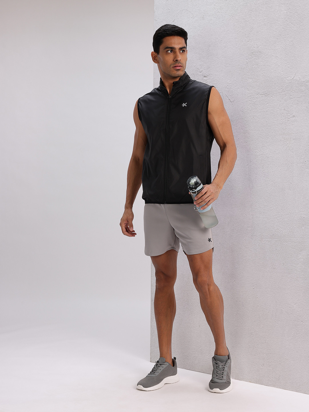 Buy HRX By Hrithik Roshan Lightweight Packable Rapid Dry Running Jacket ...