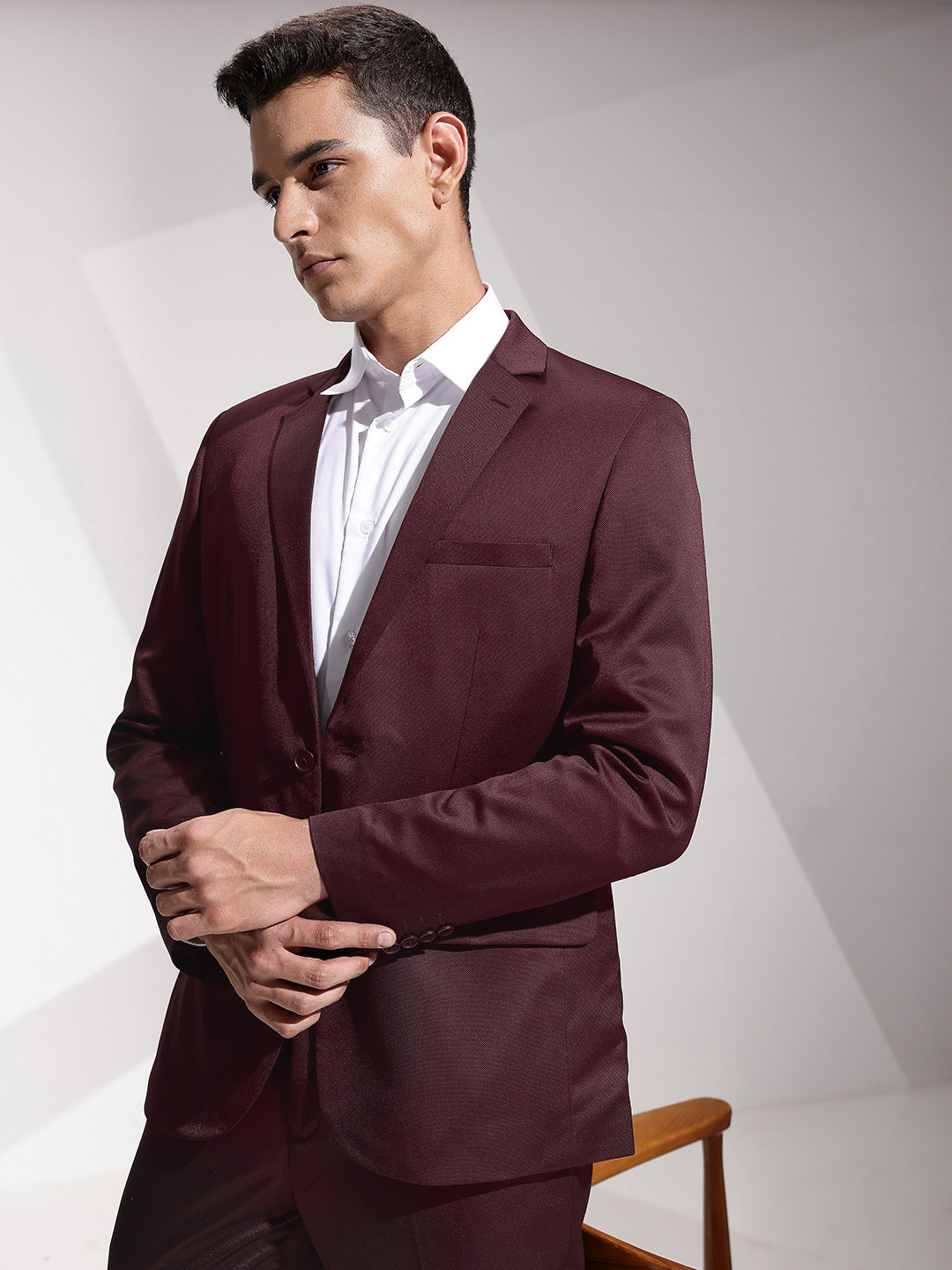 Buy INVICTUS Self Design Textured Slim Fit Single Breasted Formal 2 ...