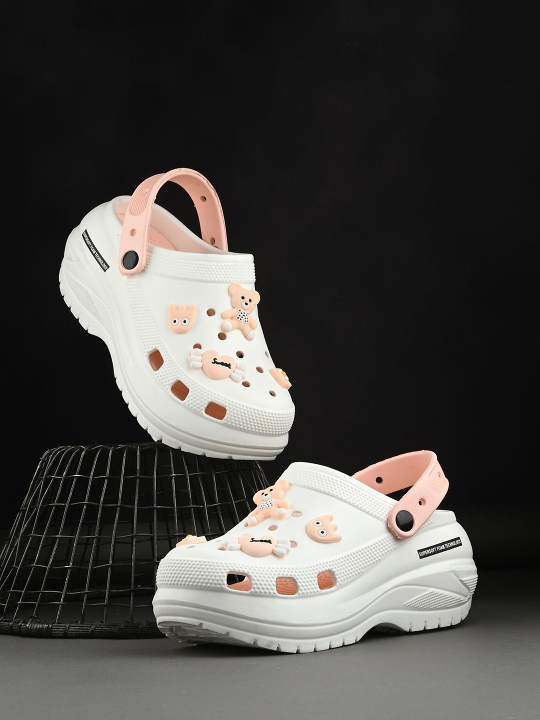 Buy DOCTOR HEALTH SUPER SOFT Women Clogs - Flip Flops for Women ...