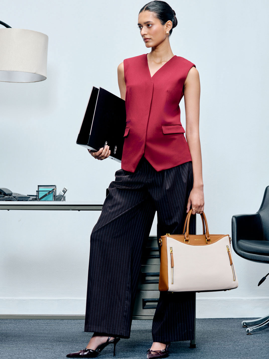 Buy MIRAGGIO Arden Unisex Textured Laptop Bag With Adjustable ...