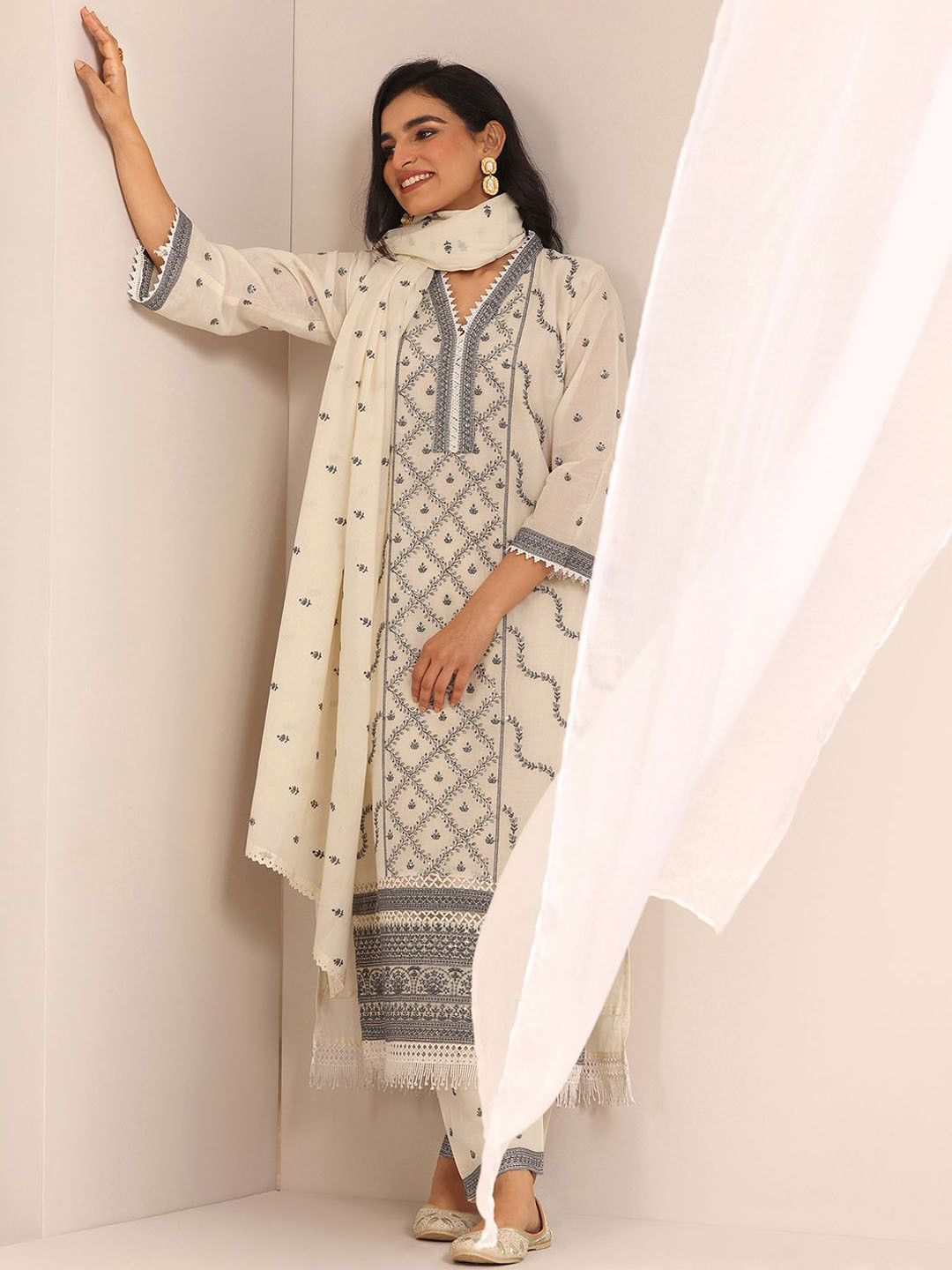 Buy Libas Ethnic Motifs Embroidered Sequinned Panelled Straight Kurta With Trousers & Dupatta ...