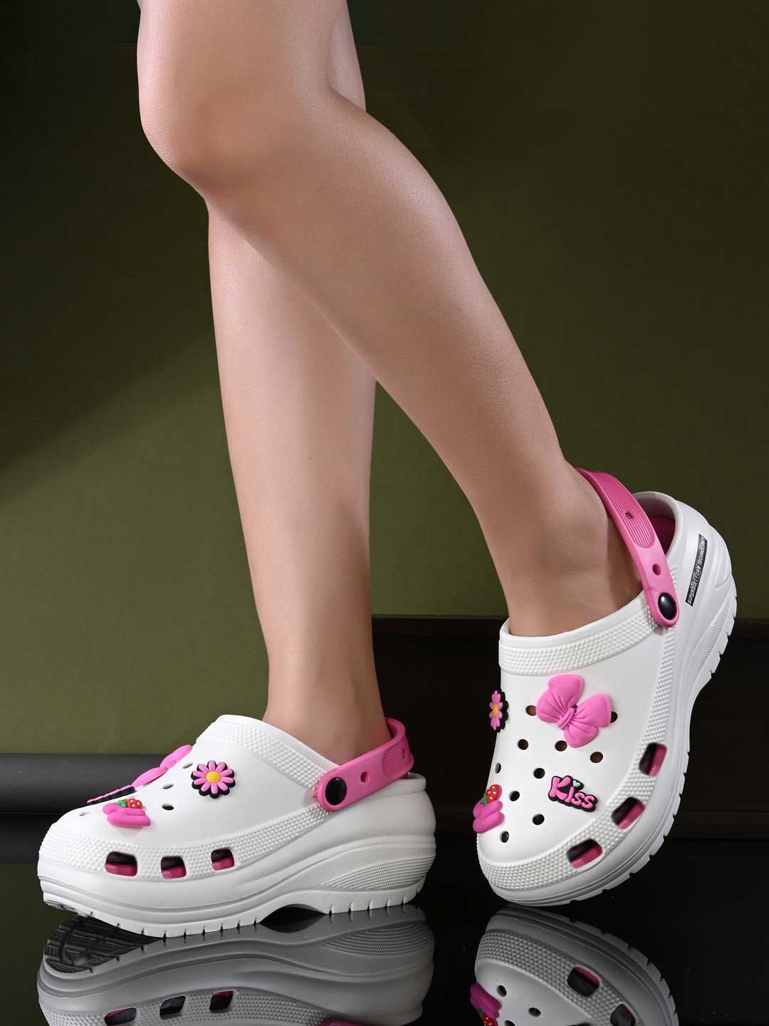 Buy DOCTOR HEALTH SUPER SOFT Women Self Design Clogs - Flip Flops for ...