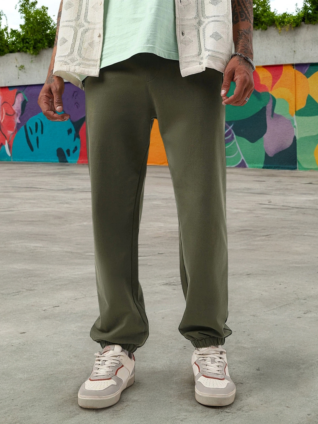 Buy Bewakoof Men Winter Moss Green Oversized Joggers - Track Pants for ...