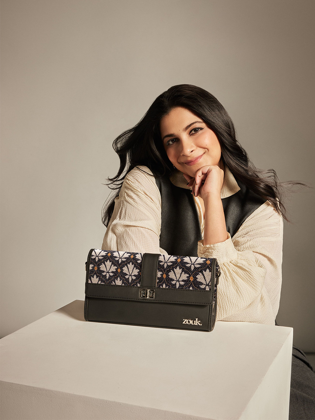 Buy ZOUK Rhea Kapoor Tarini Clutch Bidri Kaiser - Clutches for Women ...