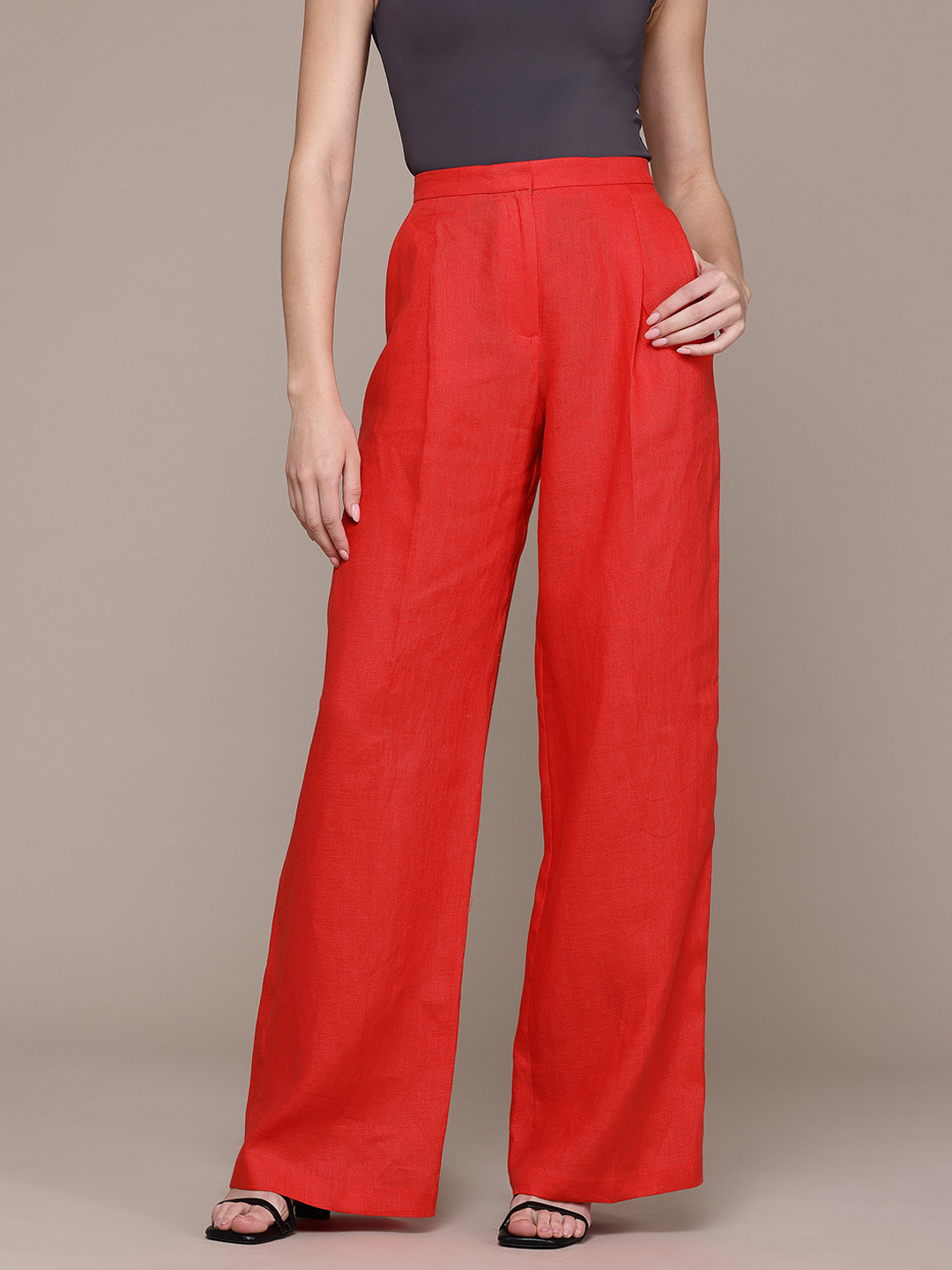Buy MANGO Women Mid Rise Straight Fit Pure Linen Pleated Formal ...
