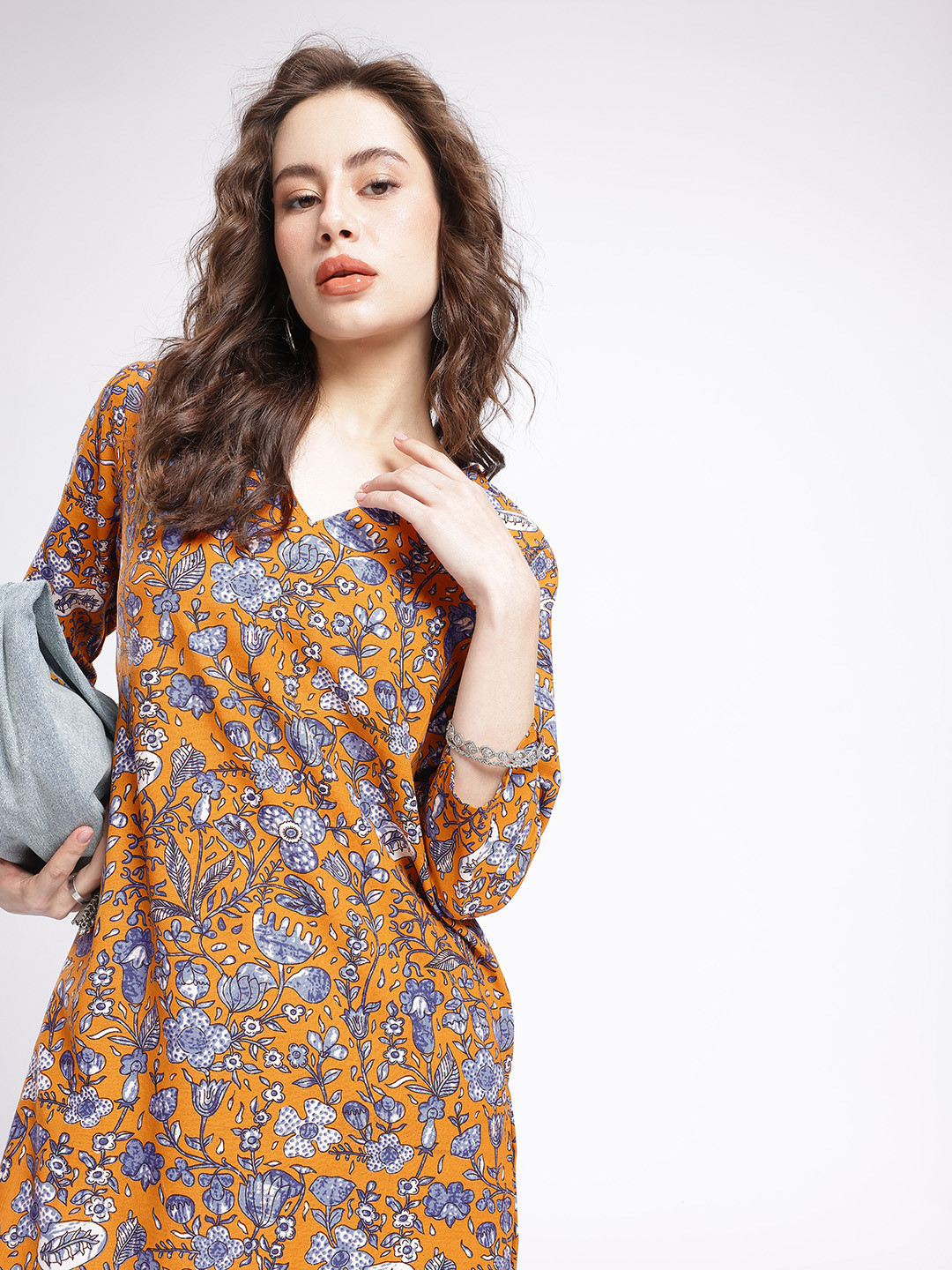 Buy Anouk Rustic Floral Printed Kurta - Kurtas for Women 33662038 | Myntra