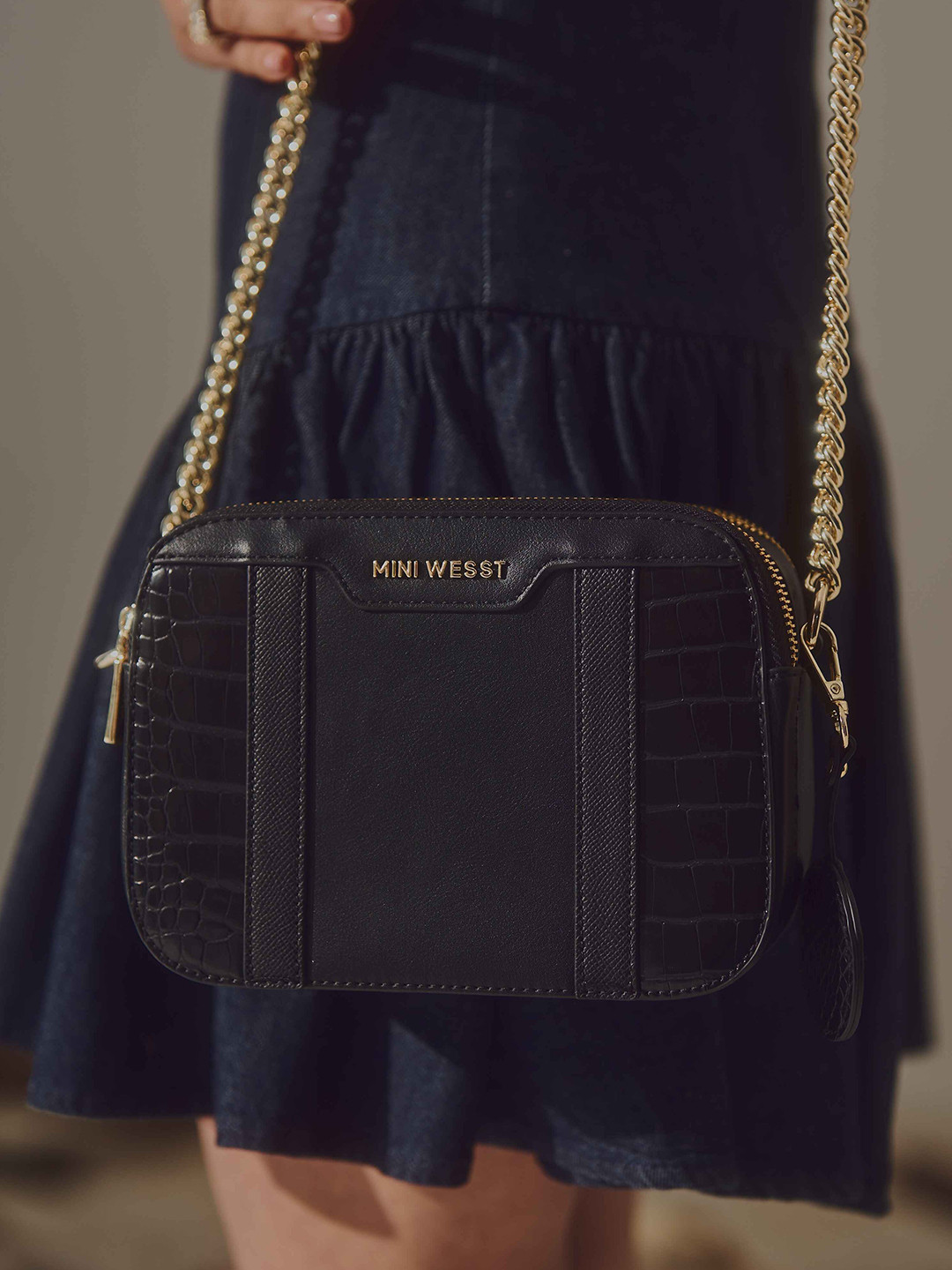 Buy MINI WESST Women Textured Crossbody Sling Bag - Handbags for Women 33856883 | Myntra