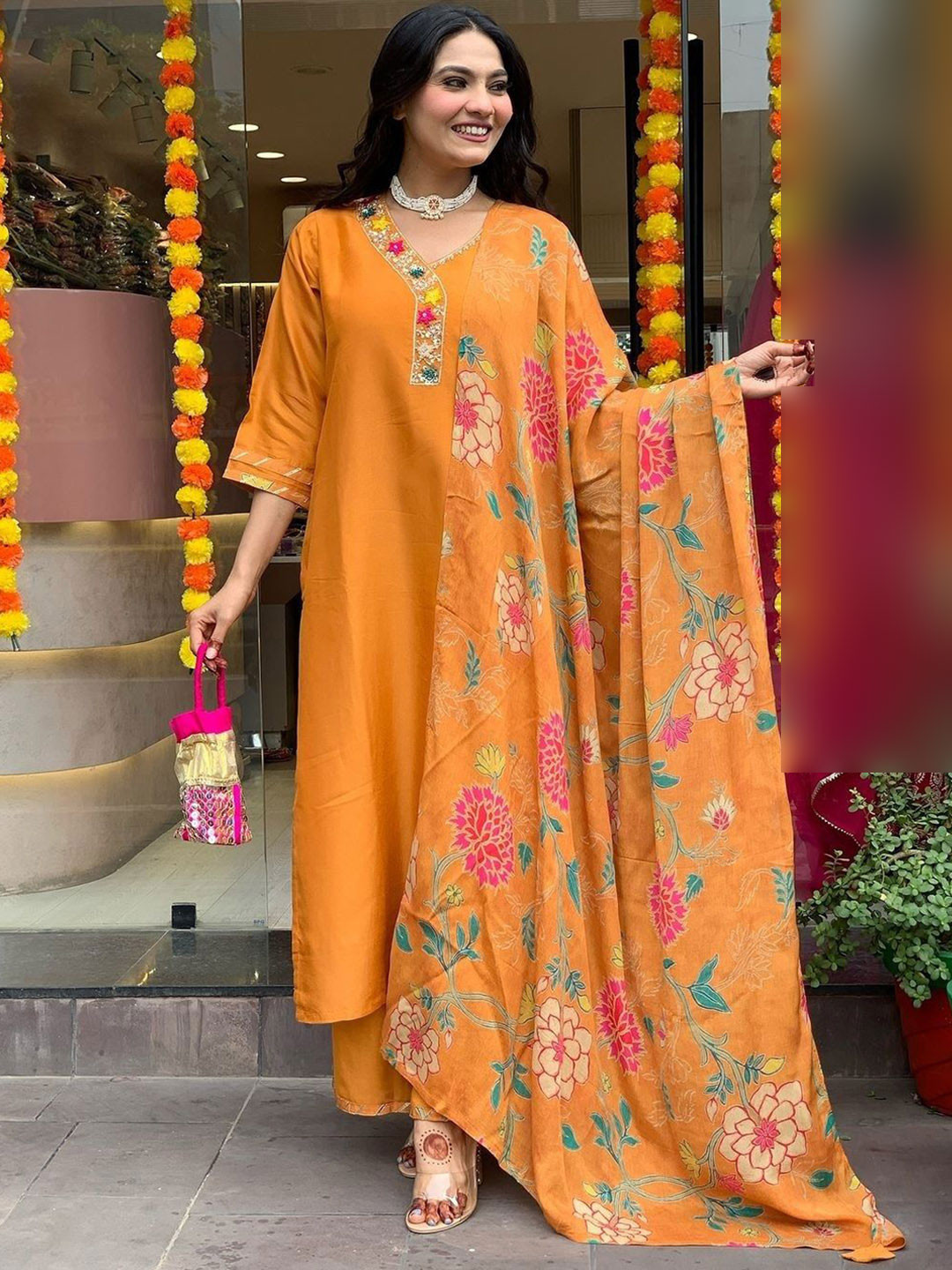 Buy GUNVANTI FAB Floral Yoke Design V Neck Pure Cotton Straight Kurta ...
