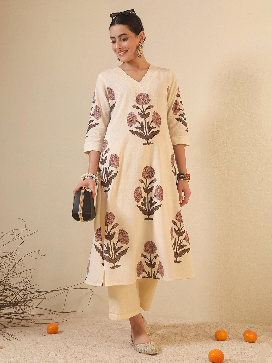 Buy Anouk Women Floral Printed Pure Cotton Kurta Set - Kurta Sets for ...