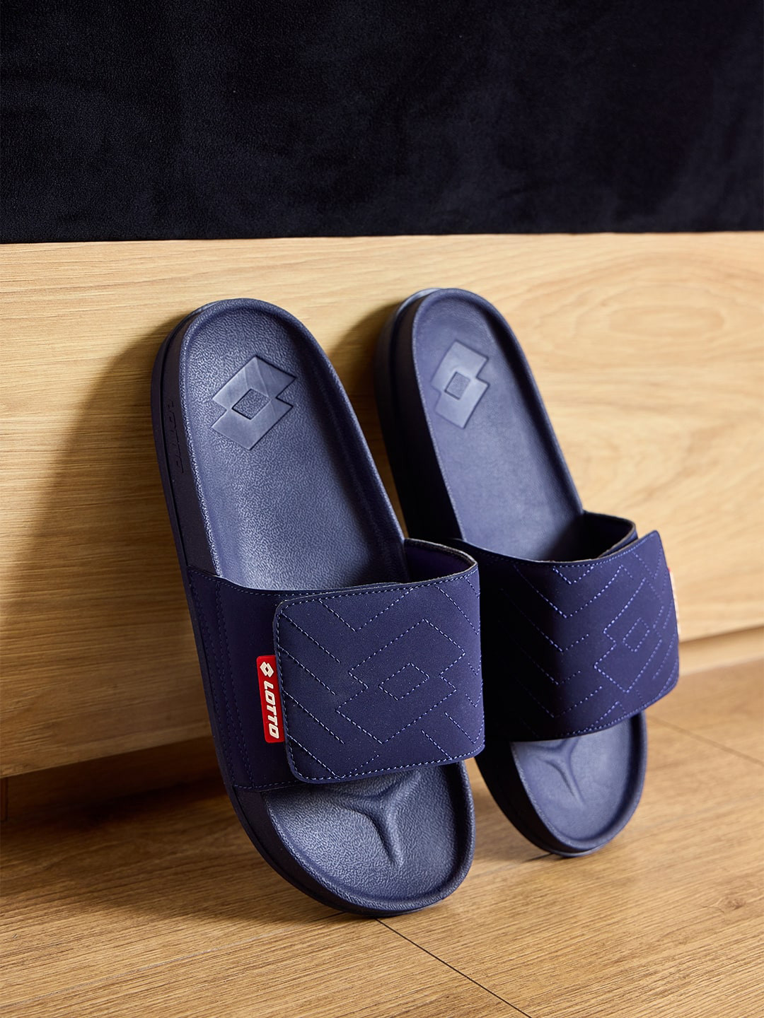 Buy Lotto Men Enduro TX Sliders - Flip Flops for Men 34447498 | Myntra