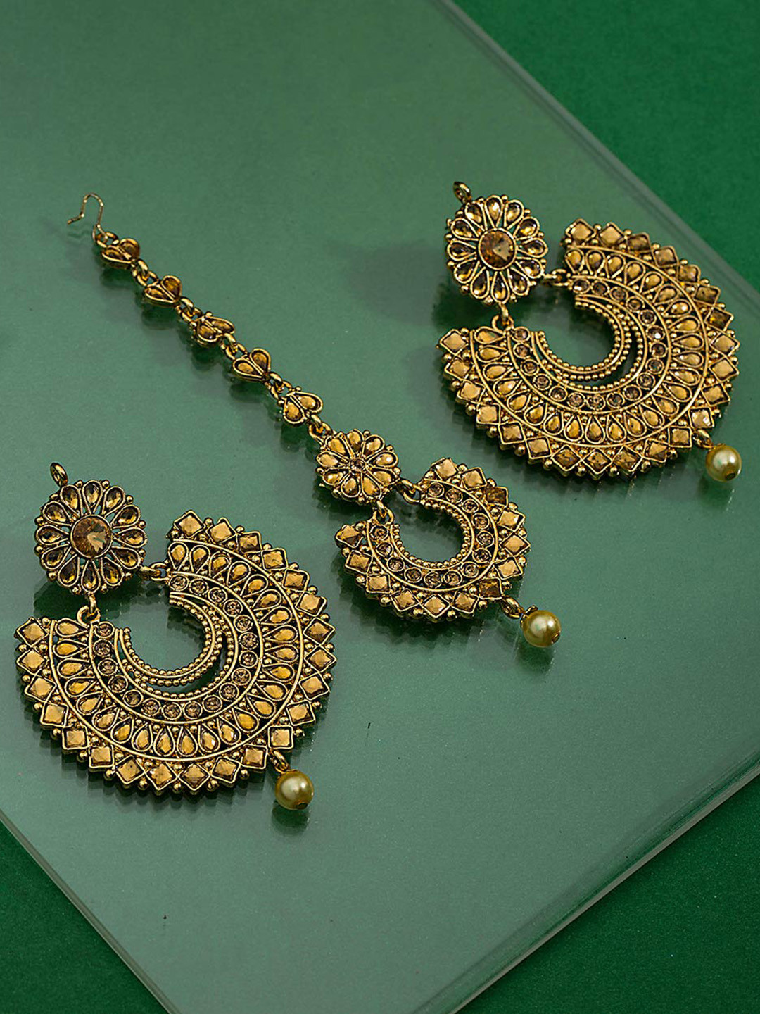 Buy Voylla Gold Tonned Embellished Maang Tikka & Earring Set ...