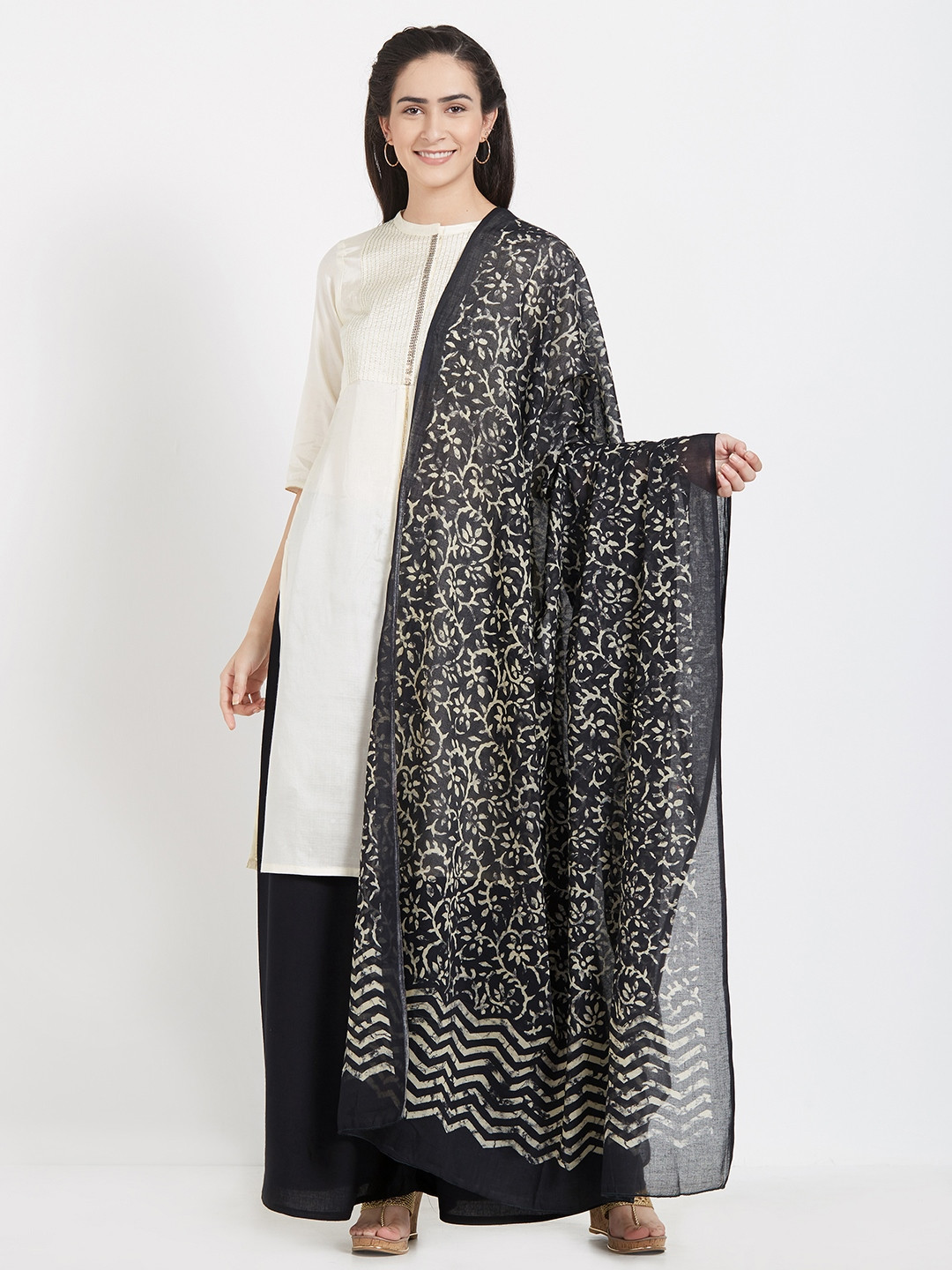 Buy Dupatta Bazaar Black & Off White Block Print Dupatta - Dupatta for ...
