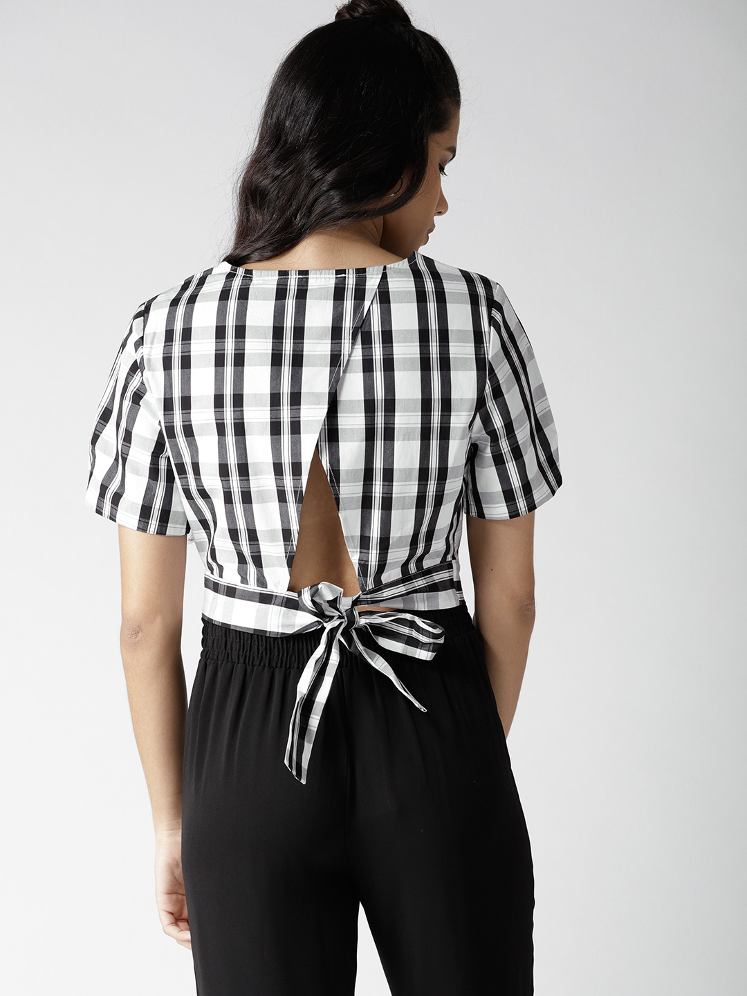Buy FOREVER 21 Women Black & White Checked Crop Styled Back Pure Cotton ...
