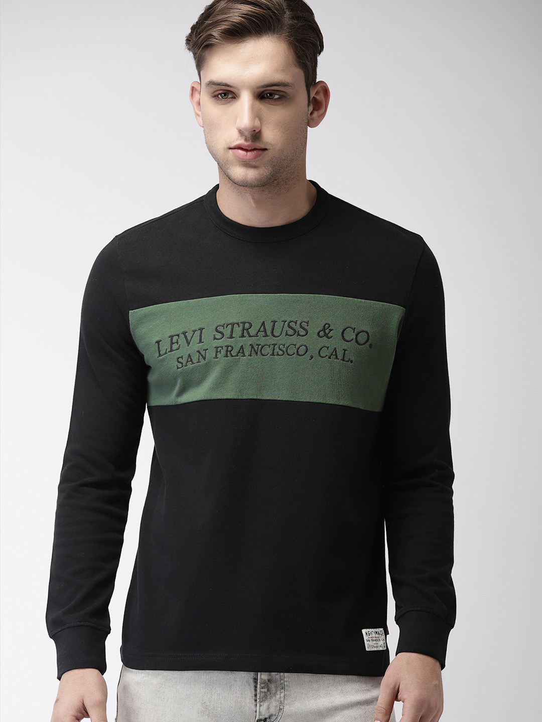 Buy Levis Men Black Colourblocked Round Neck T Shirt - Tshirts for Men ...