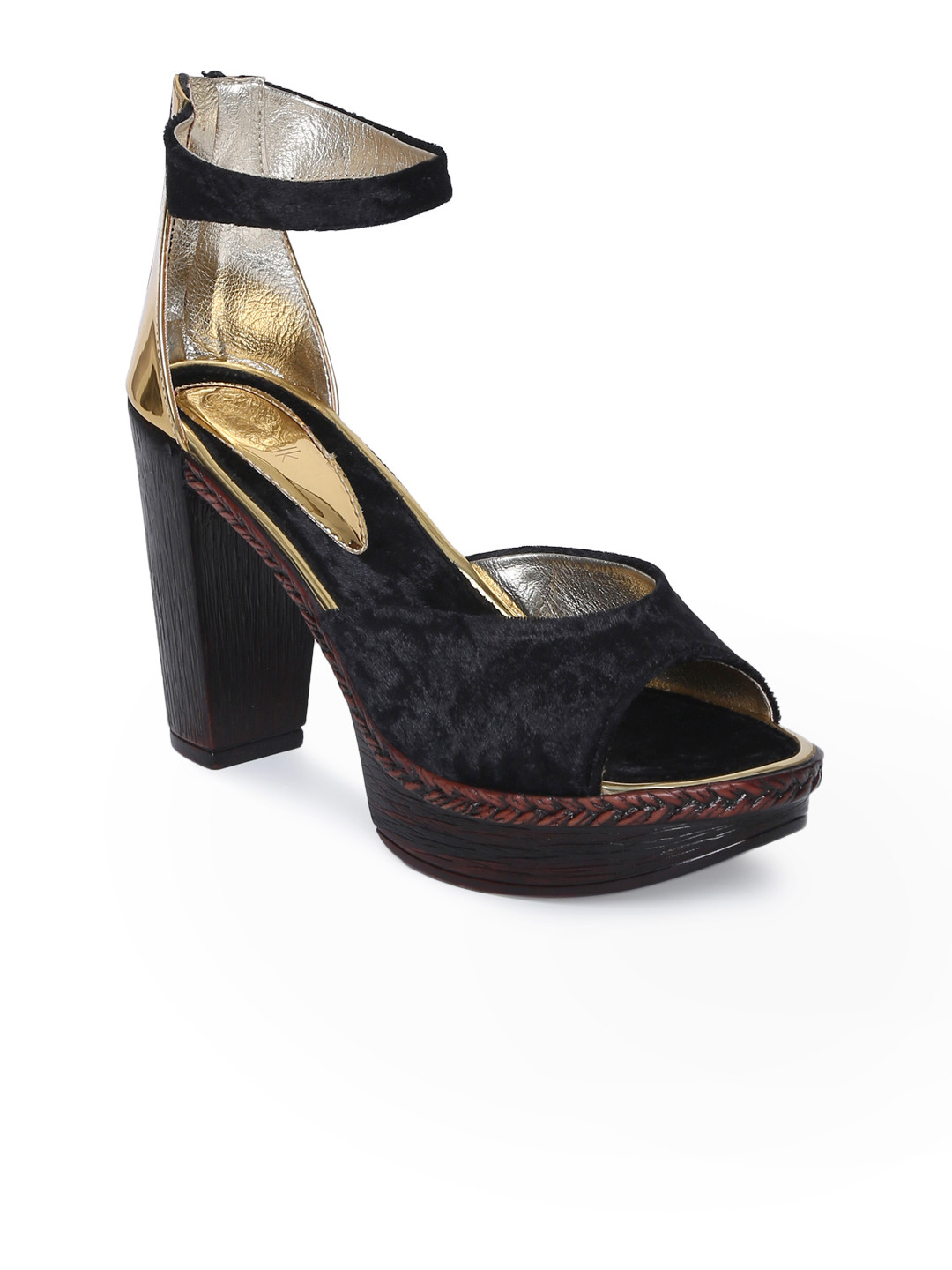 Buy Catwalk Women Black Solid Pumps - Heels for Women 7094292 | Myntra