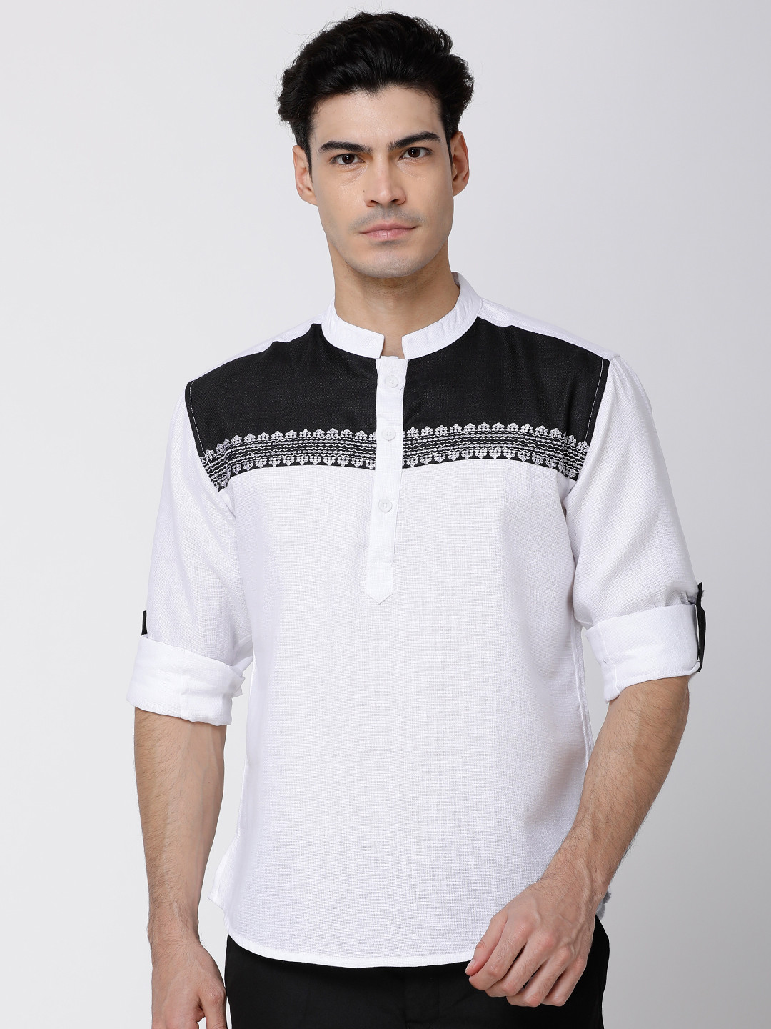 Buy Svanik Men White & Black Solid Straight Kurta - Kurtas for Men ...